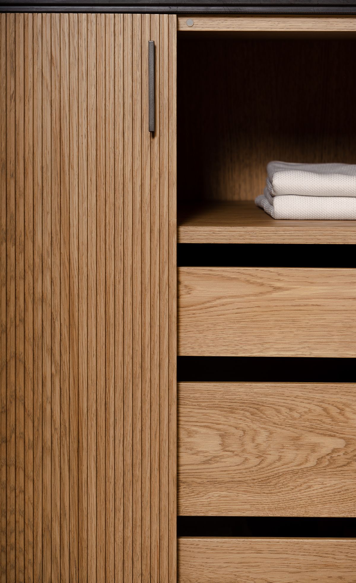 GRATE | Oak vanity unit By INBANI