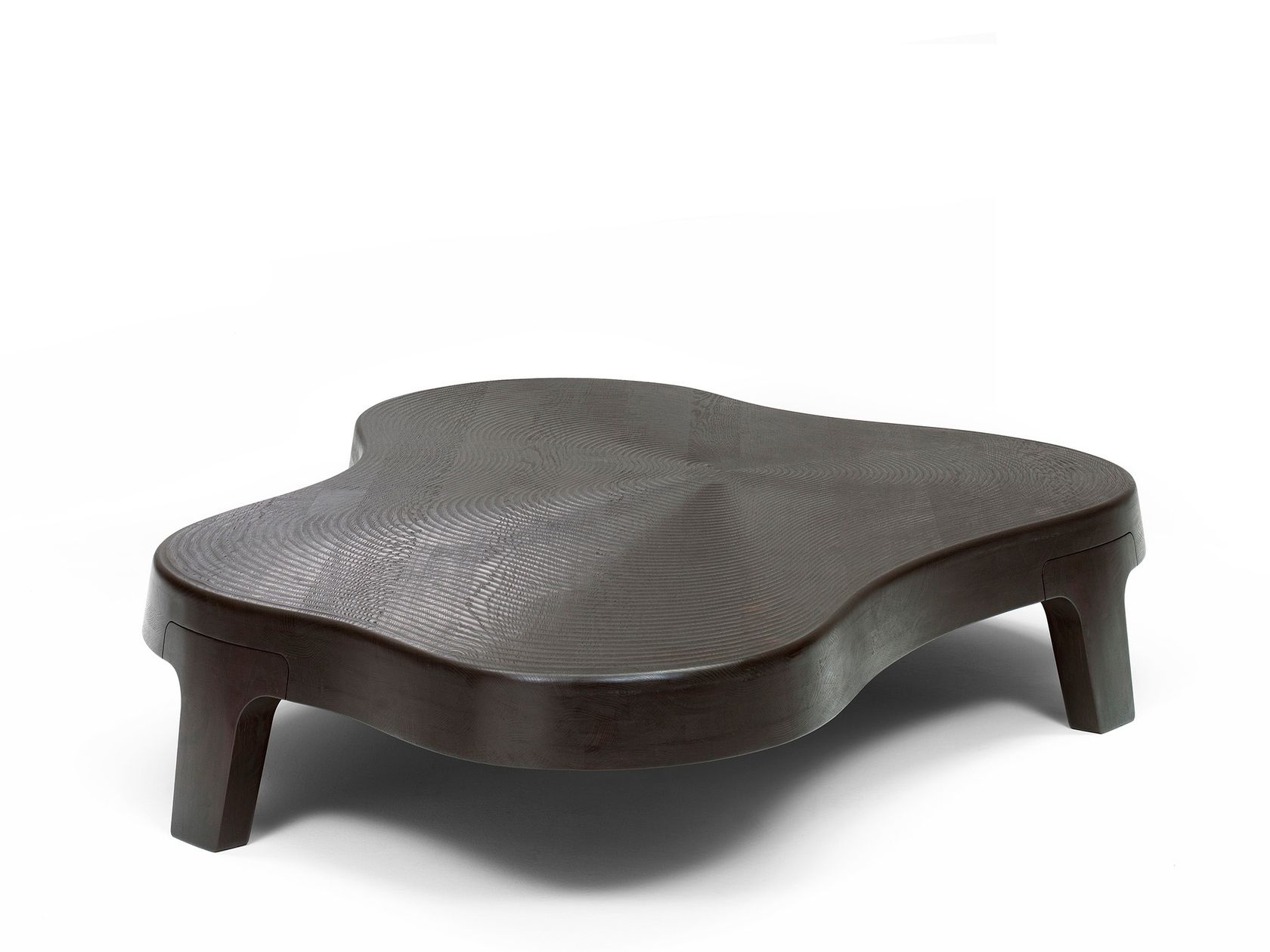 ISOLA Tables basses en bois massif By Linteloo | design Studio Roderick Vos