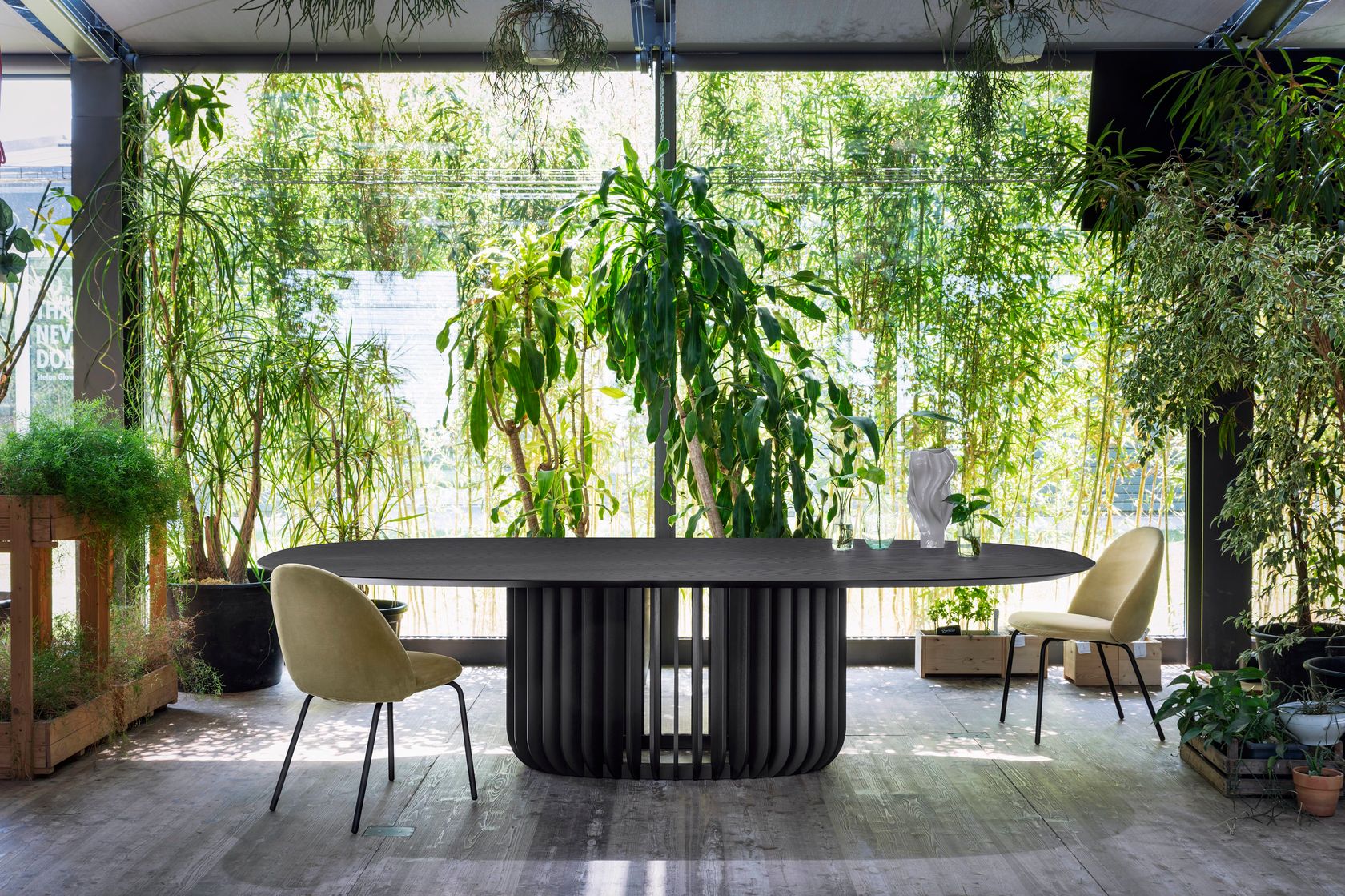 JUICE | Table ovale Table ovale en bois By Miniforms | design E-ggs