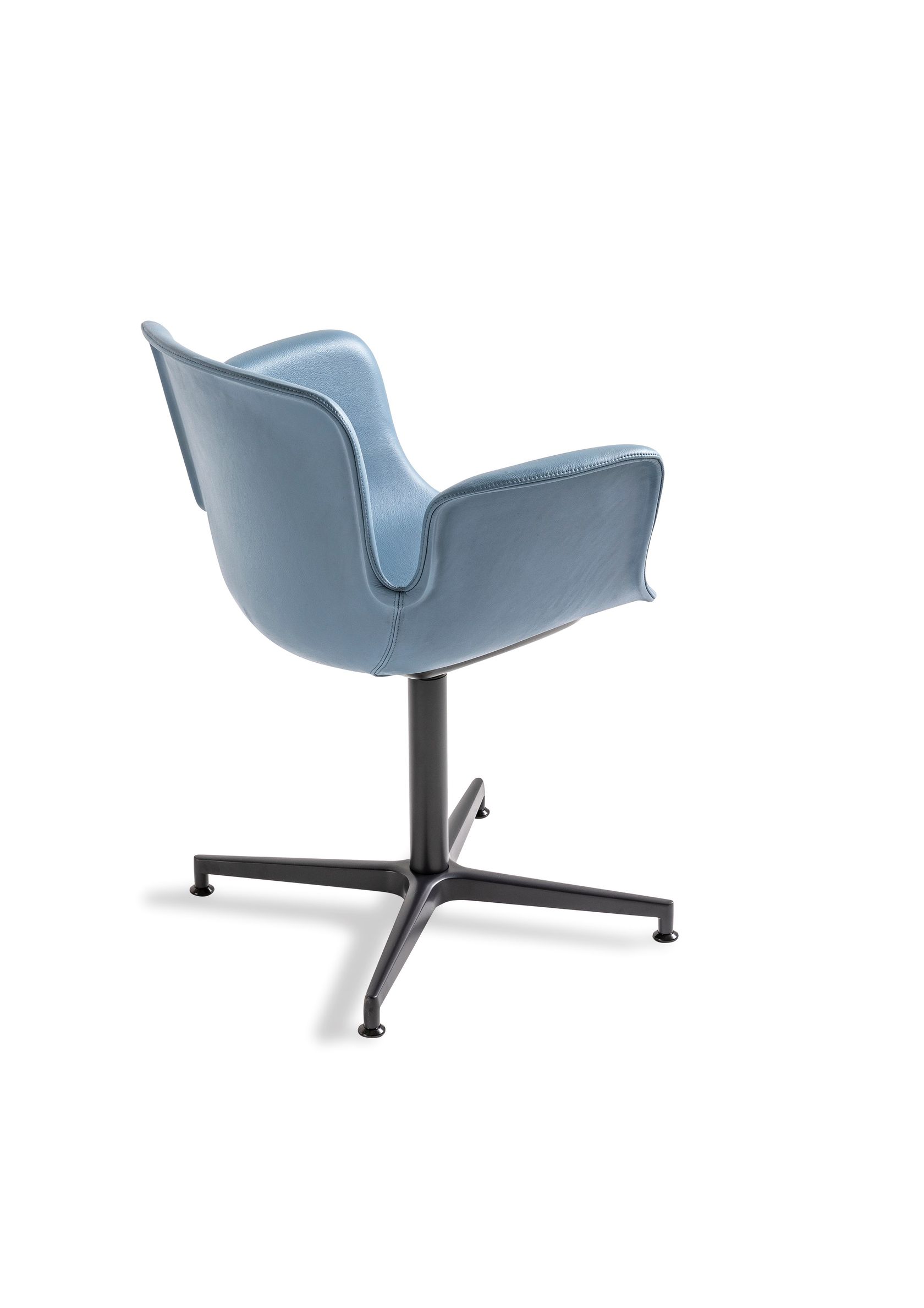 JULI SOFT | Easy chair with 4-spoke base easy chair By Cappellini ...