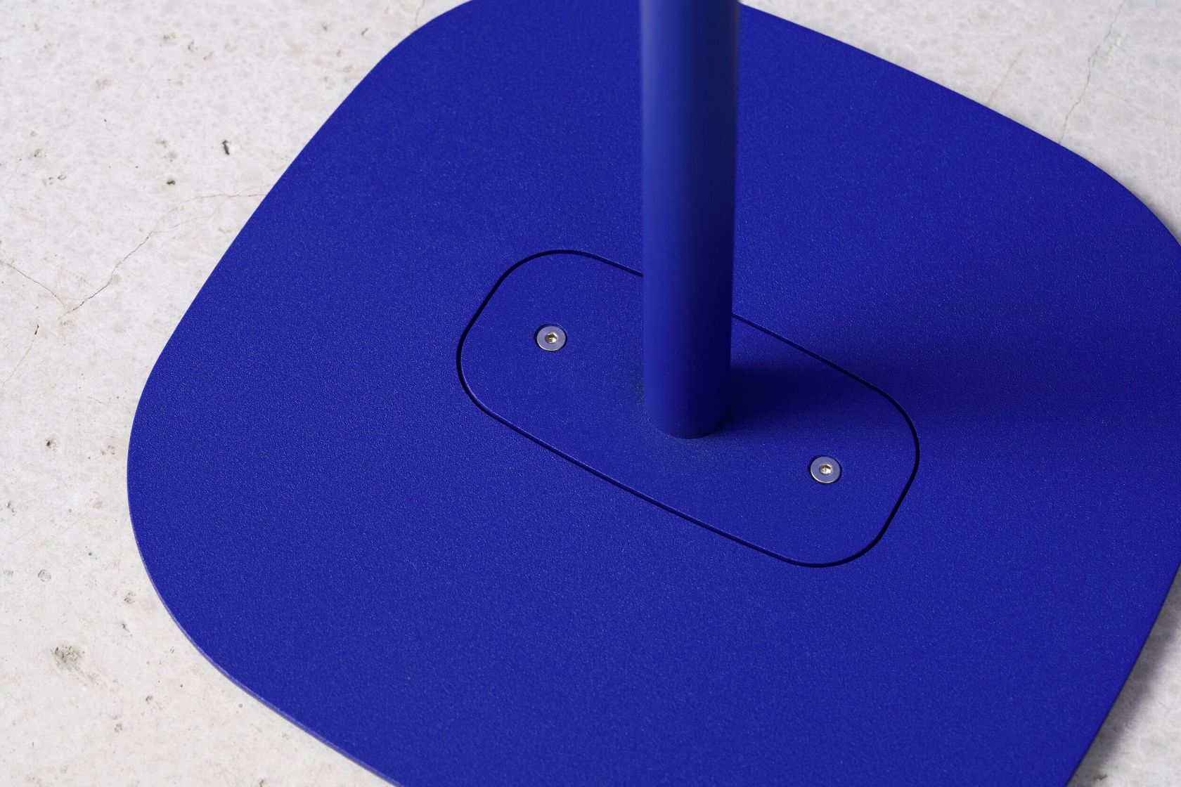 BLT SIDE TABLE Coffee table By +kouple