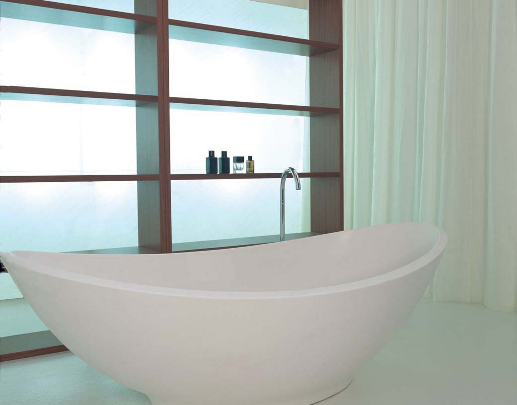 LAVASCA MINI Freestanding oval bathtub By Rapsel | design Matteo Thun