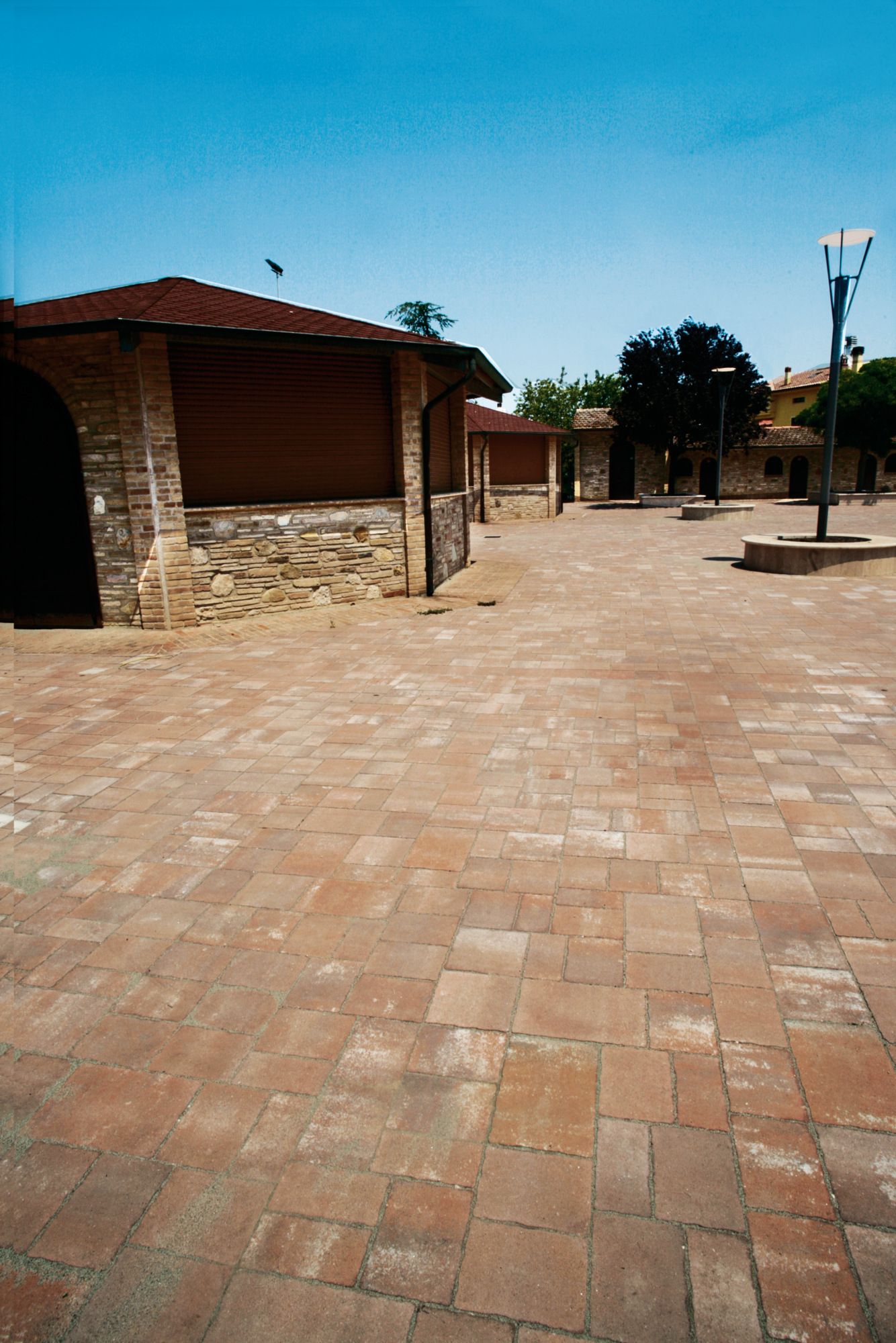 Concrete paving block LE CORTI Paving blocks Collection By Macevi