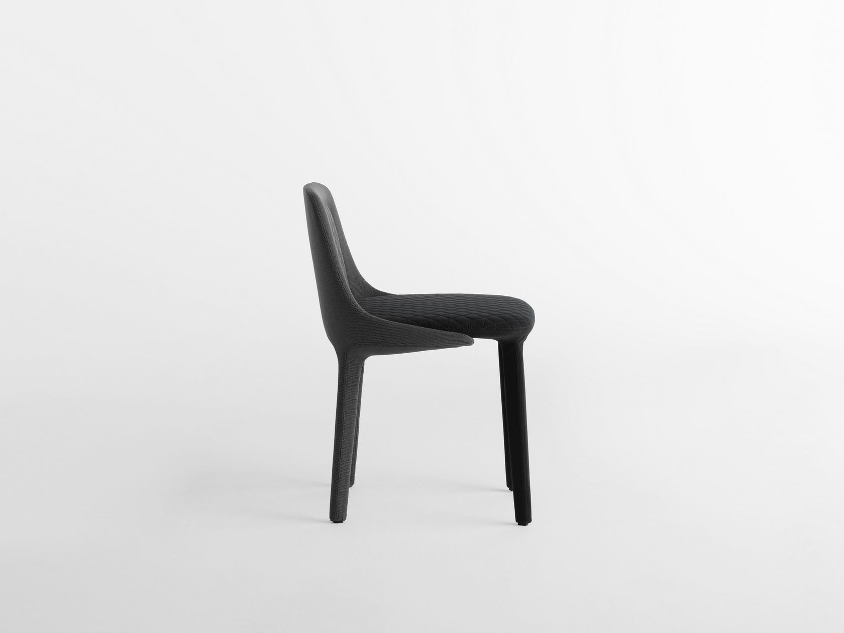 LEPEL SEDIA TRAPUNTATA Chair By Casamania & Horm | design Luca Nichetto