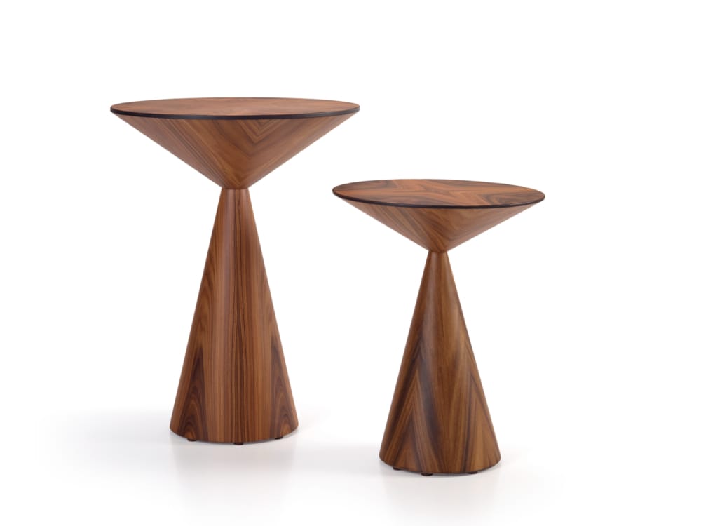 LOLA | Wood veneer coffee table By HMD INTERIORS