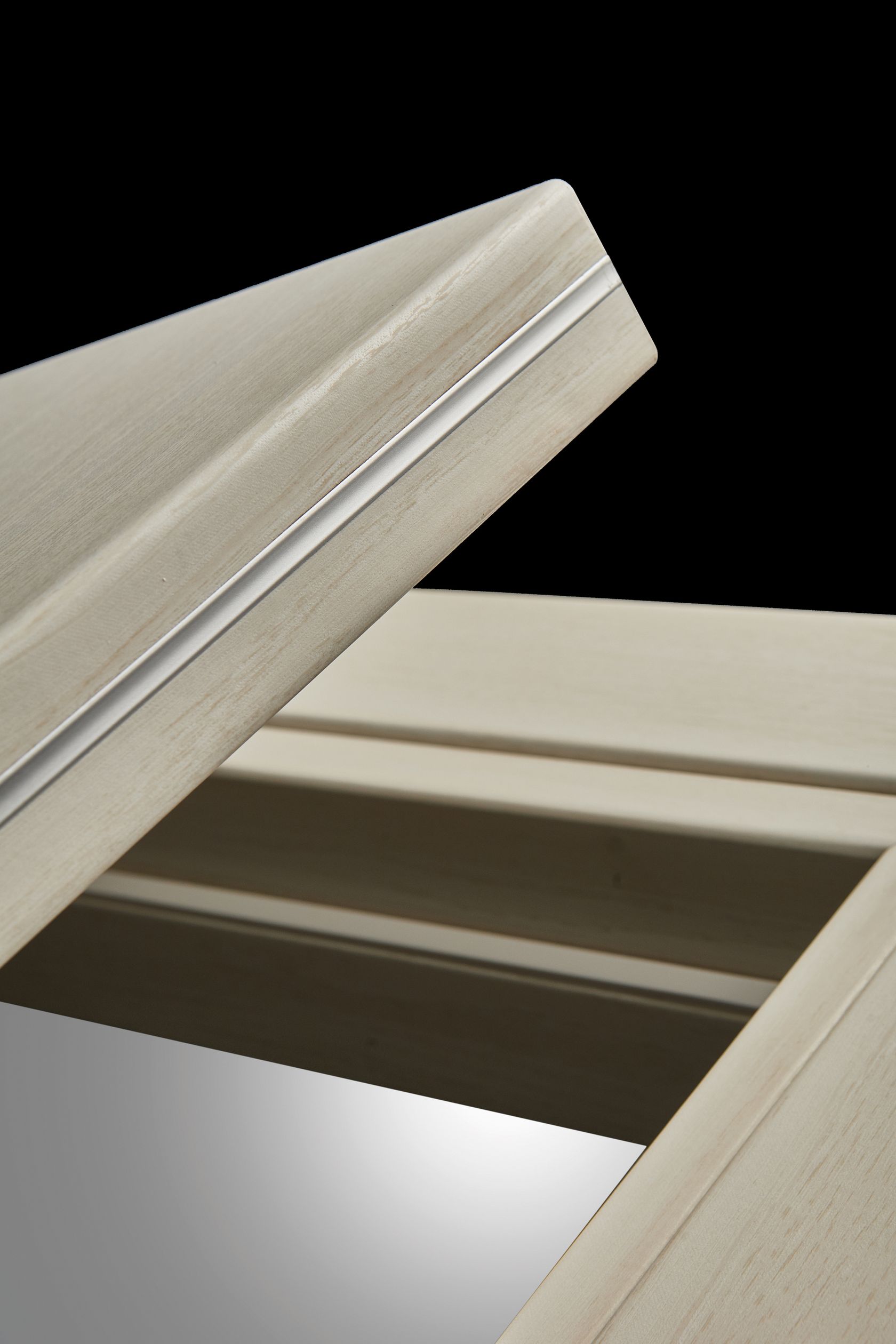 LOVLY Hinged door By DIERRE