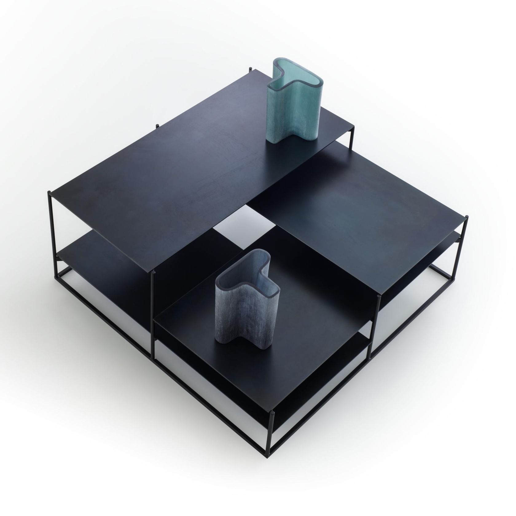 LOWLANDS Low square steel coffee table By Ligne Roset | design Böttcher & Kayser
