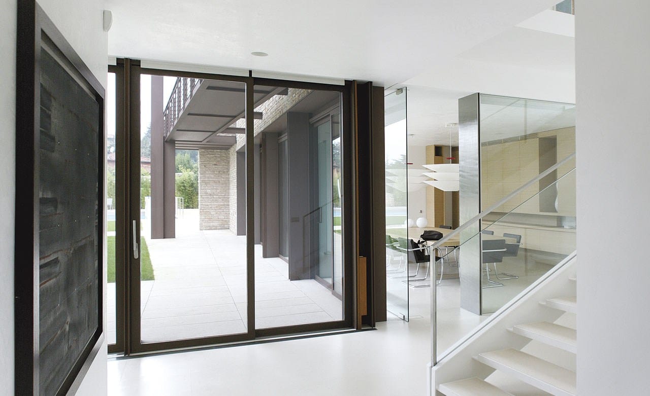 M55 | Lift and slide window By Capoferri Serramenti