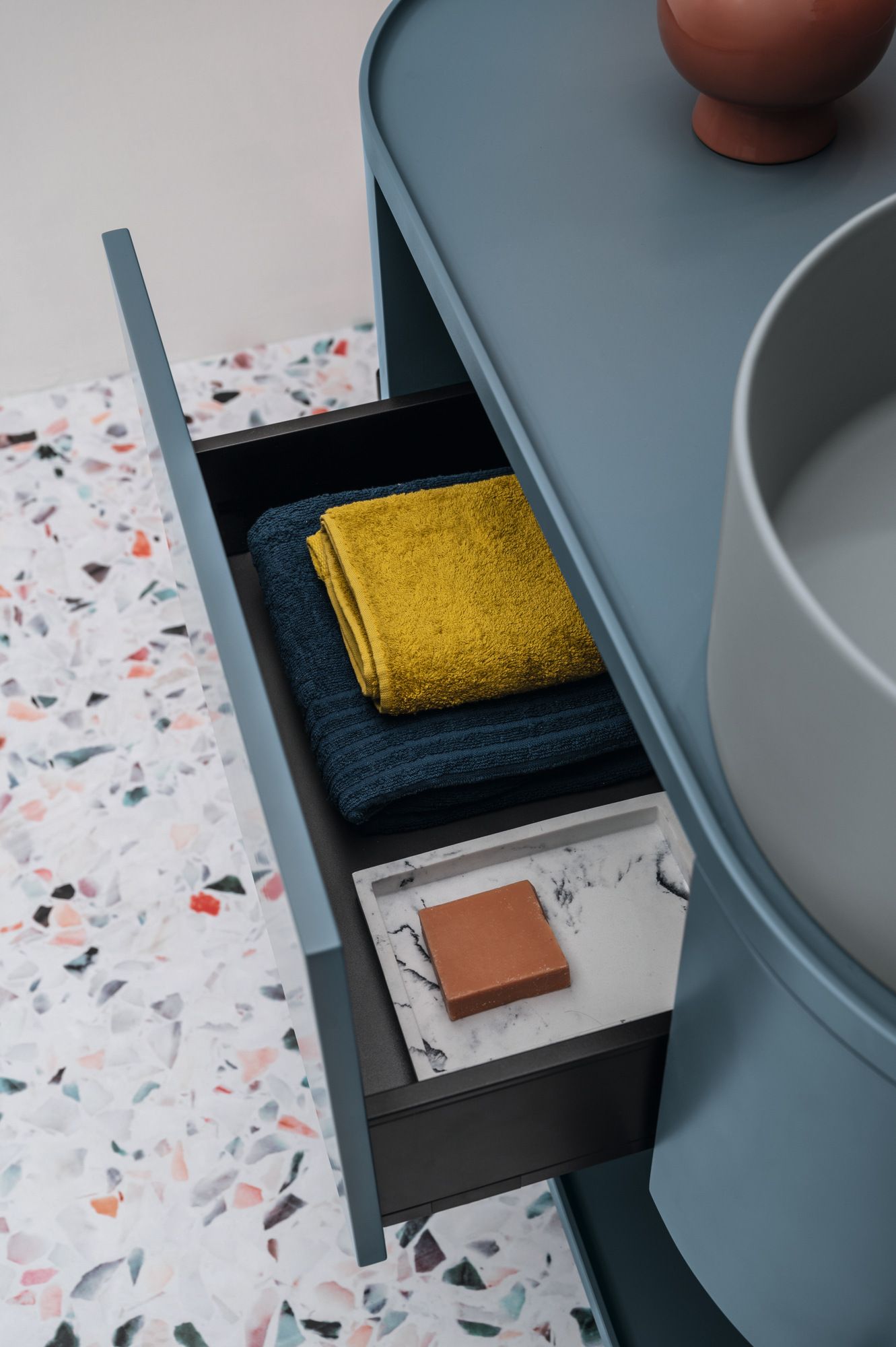 MATE | Vanity unit with drawers By Axa design Alessandro Paolelli