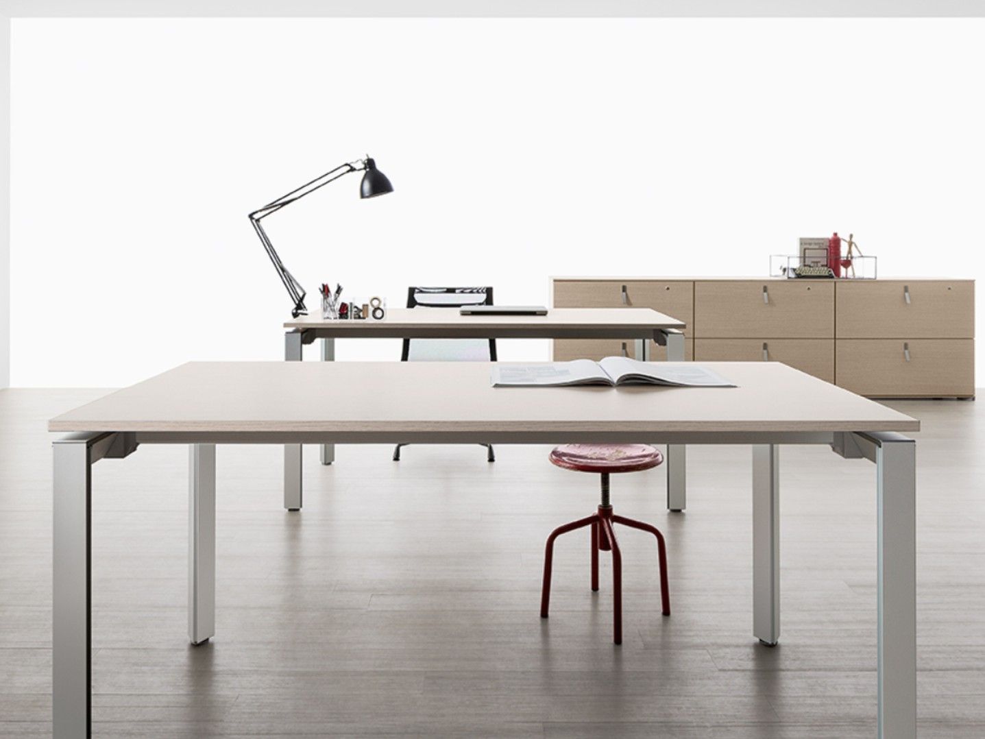 POINT | Melamine-faced chipboard office desk Point Collection By Citterio