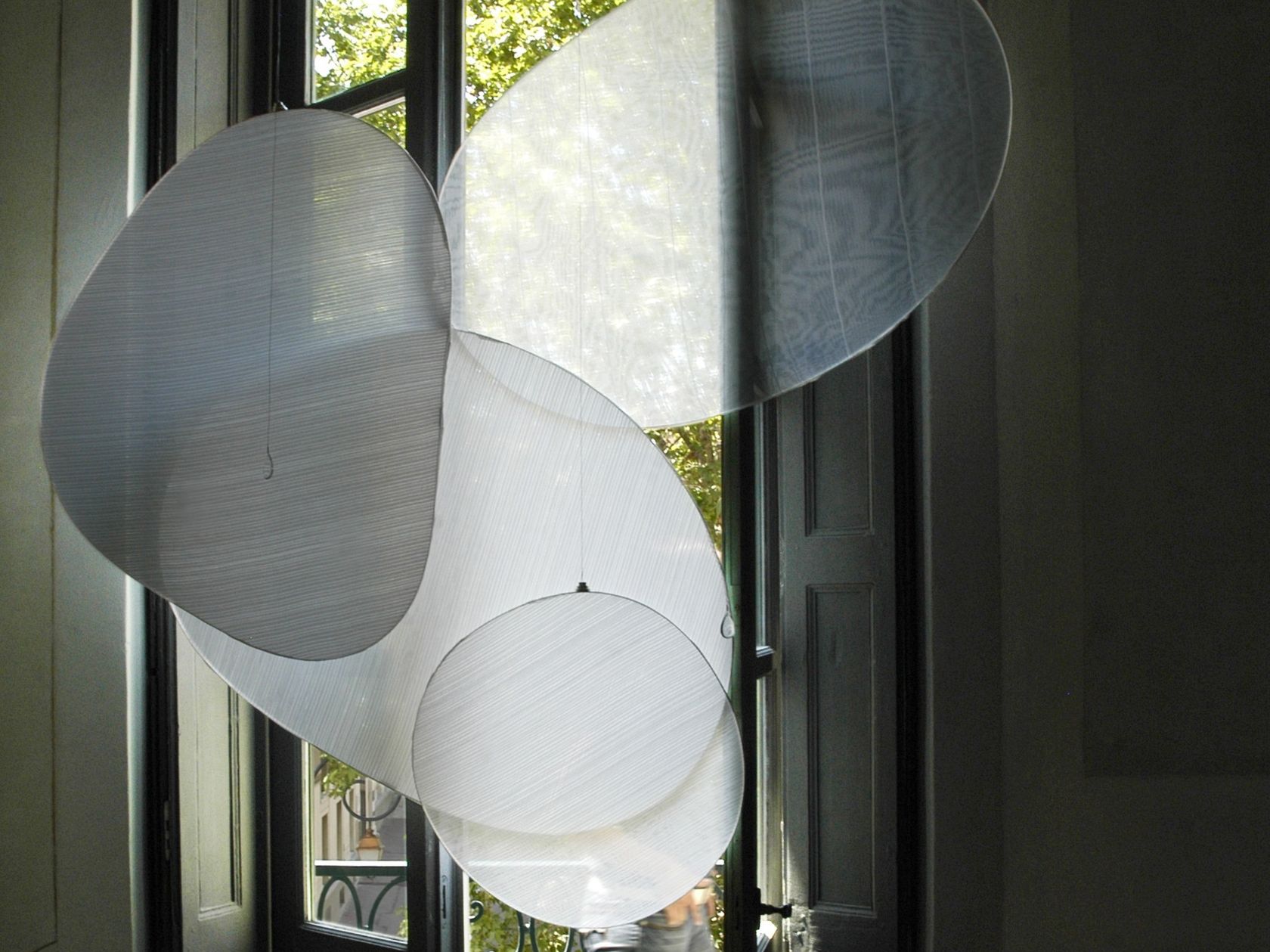 Hanging fabric room divider MOBILESHADOWS By smarin design Stéphanie Marin
