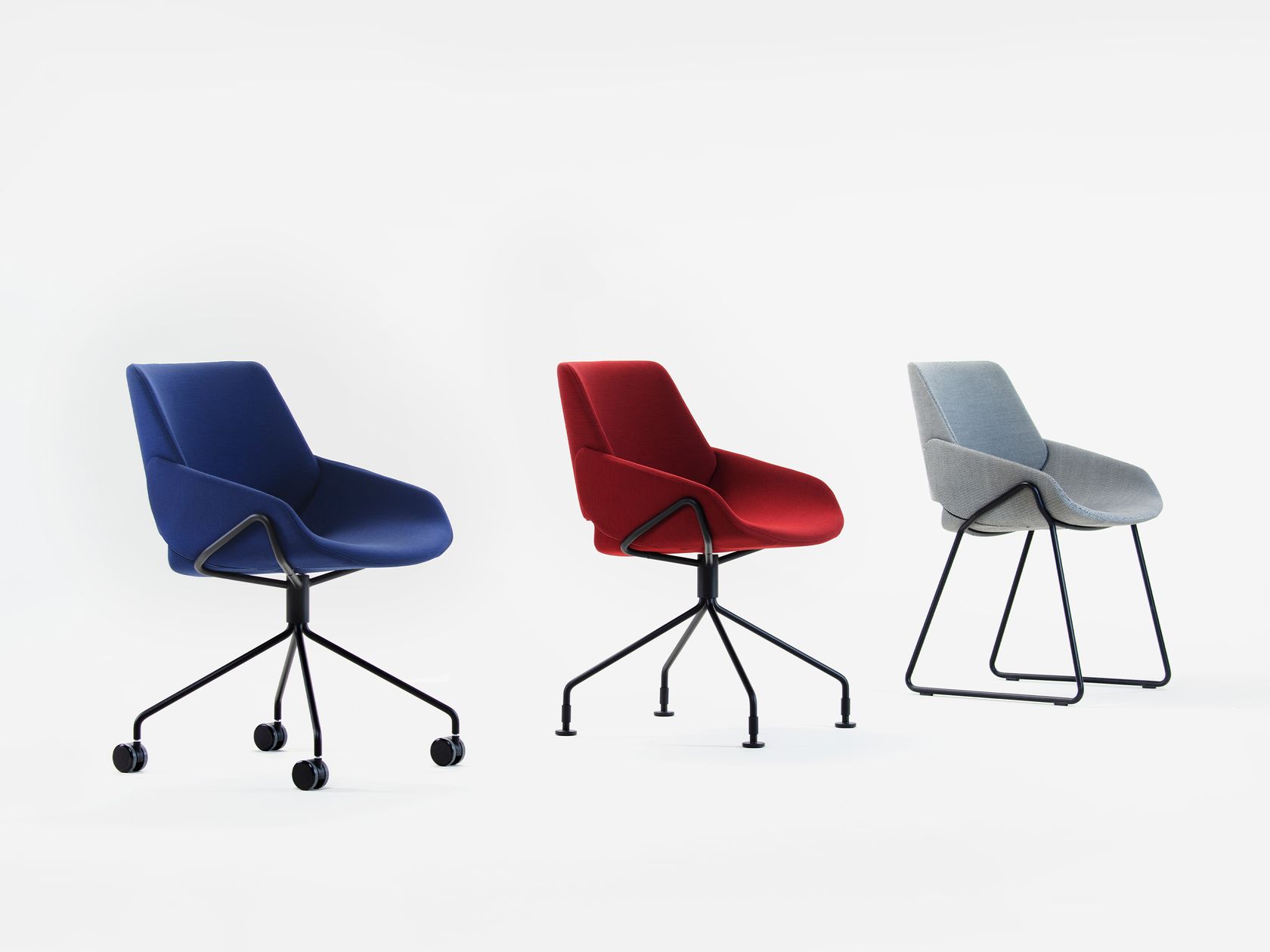 MONK | Chair with castors By prostoria