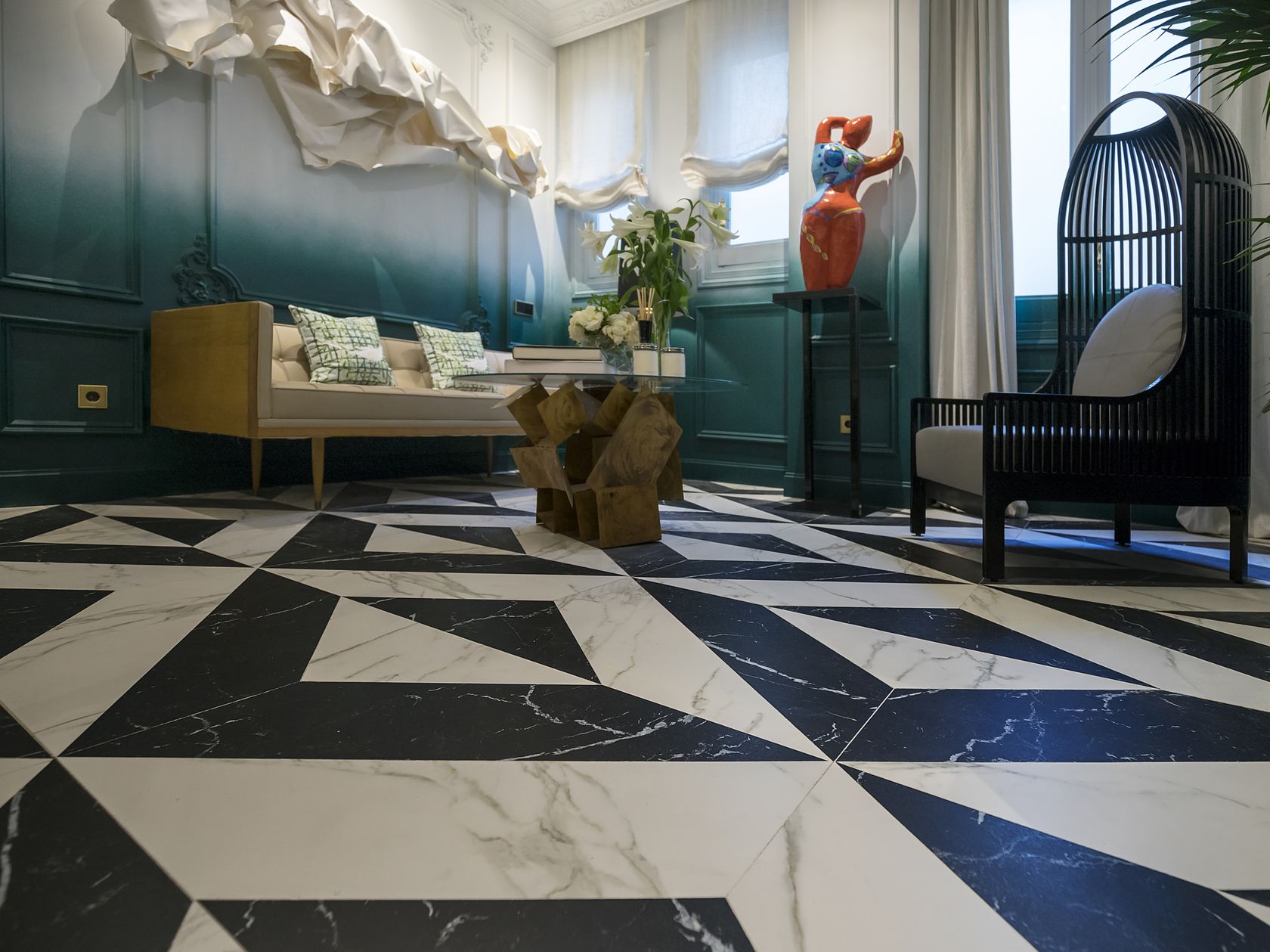NERO MARQUINA Neolith wall/floor tiles with marble effect By NEOLITH