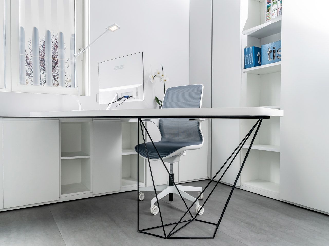 VIVALDI | Office desk Vivaldi Collection By Tis