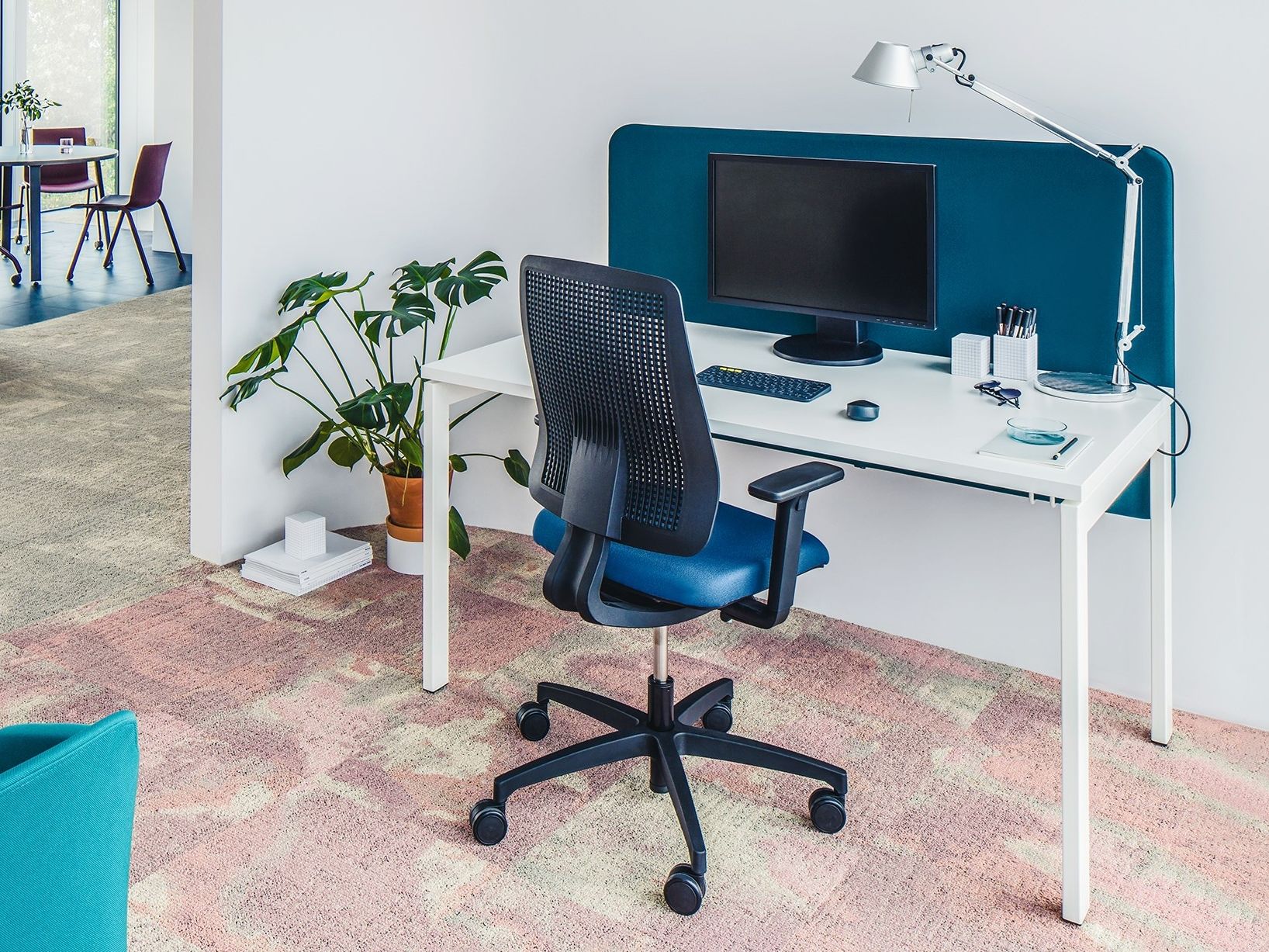 OGI_U | Rectangular office desk Ogi Collection By MDD