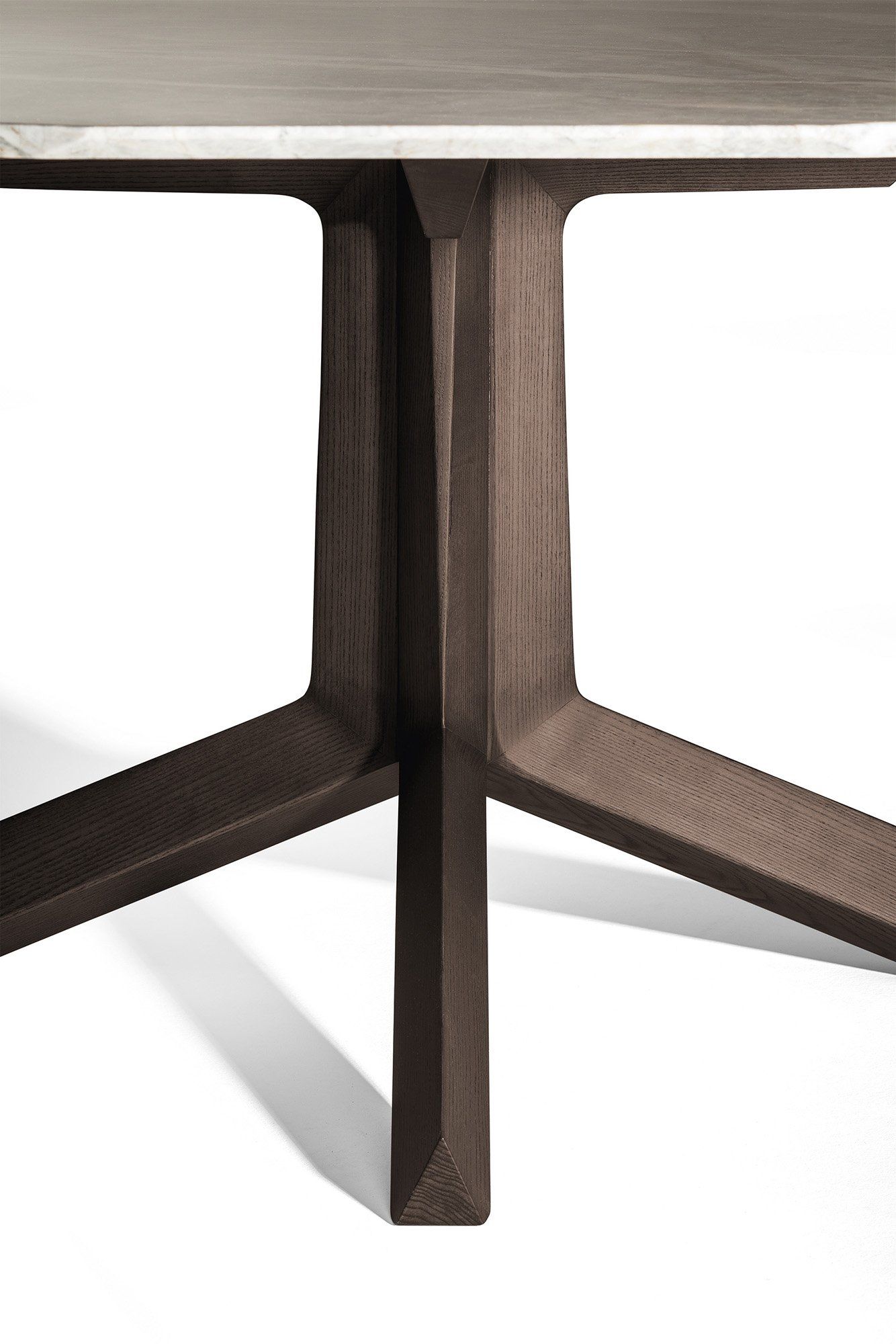 OTHELLO Marble living room table By Poltrona Frau | design Roberto Lazzeroni