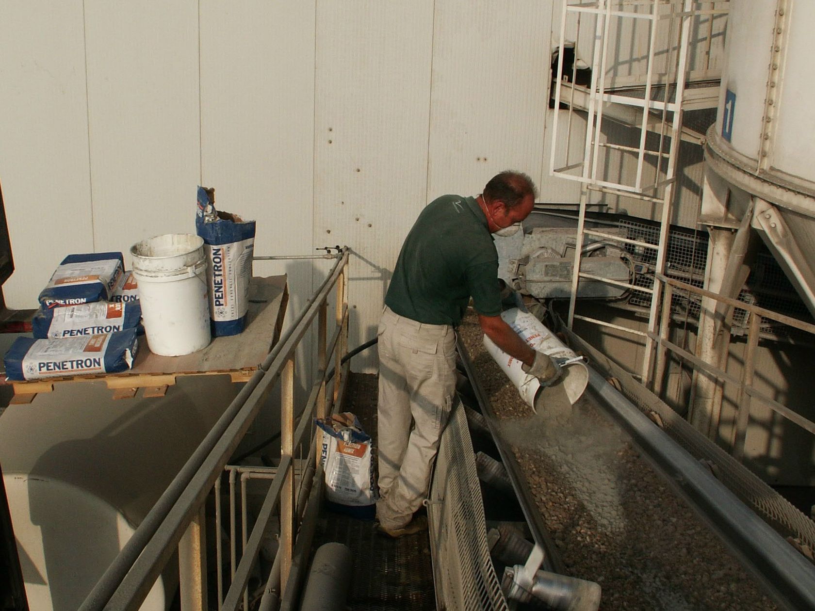 PENETRON® ADMIX Additive for cement and concrete By PENETRON ITALIA