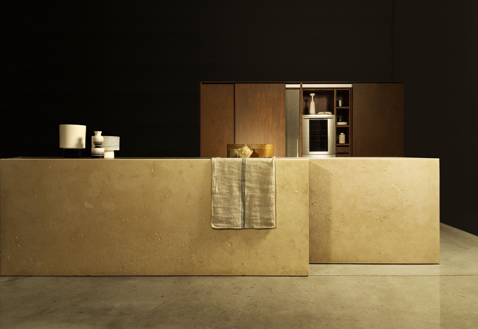 Hideaway kitchen with island PETRA By TM Italia Cucine design Gianluca ...
