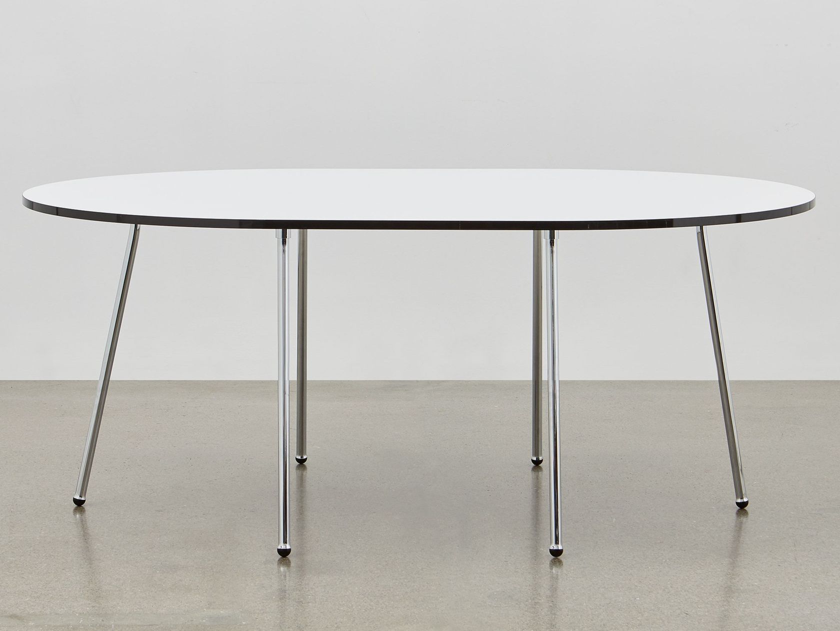 PH DINING TABLE | 桌子 By PH Furniture & Pianos 设计师Poul Henningsen