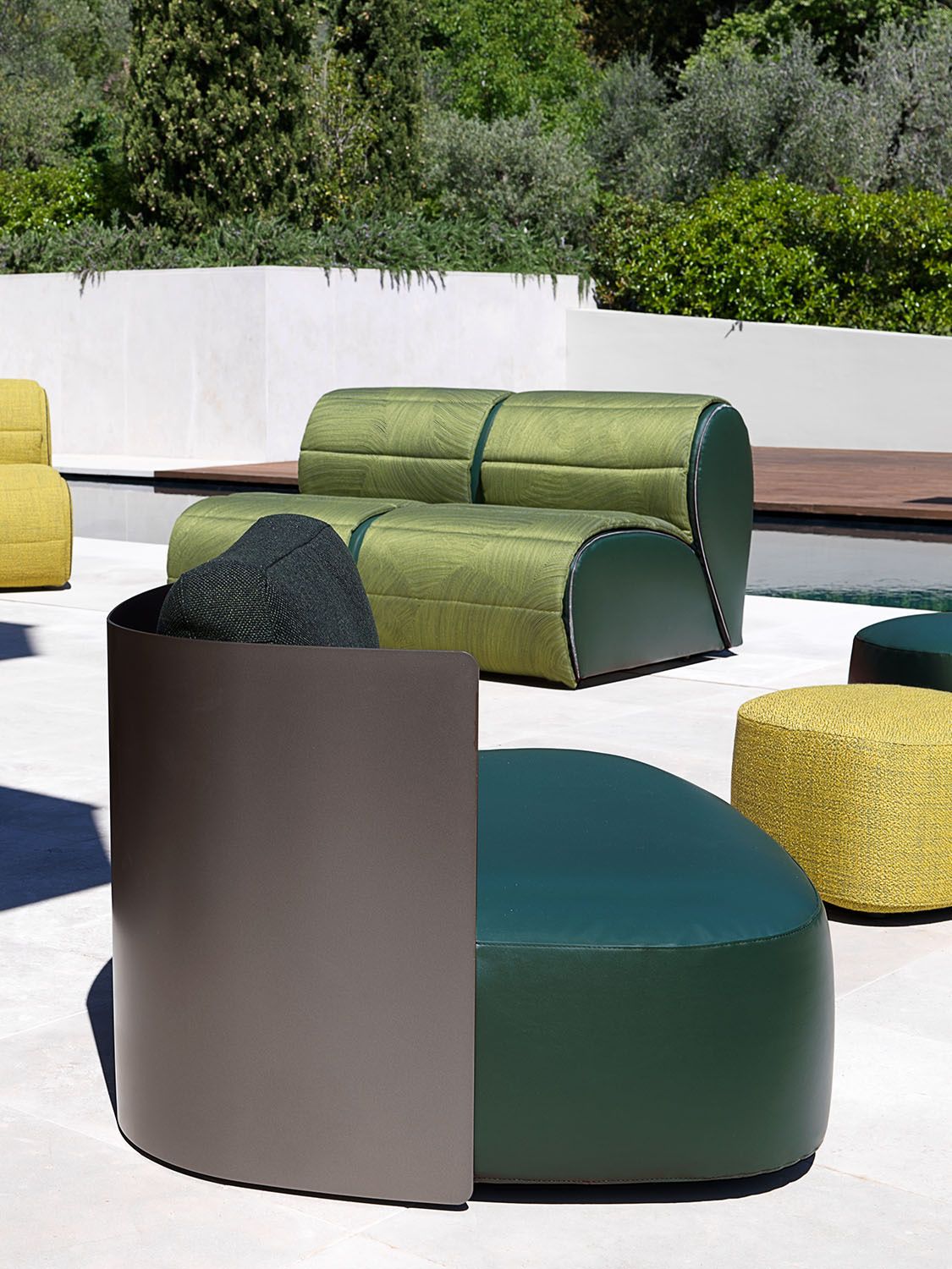 PIERRE SHELL Garden armchair By Flou | design Studio Contromano