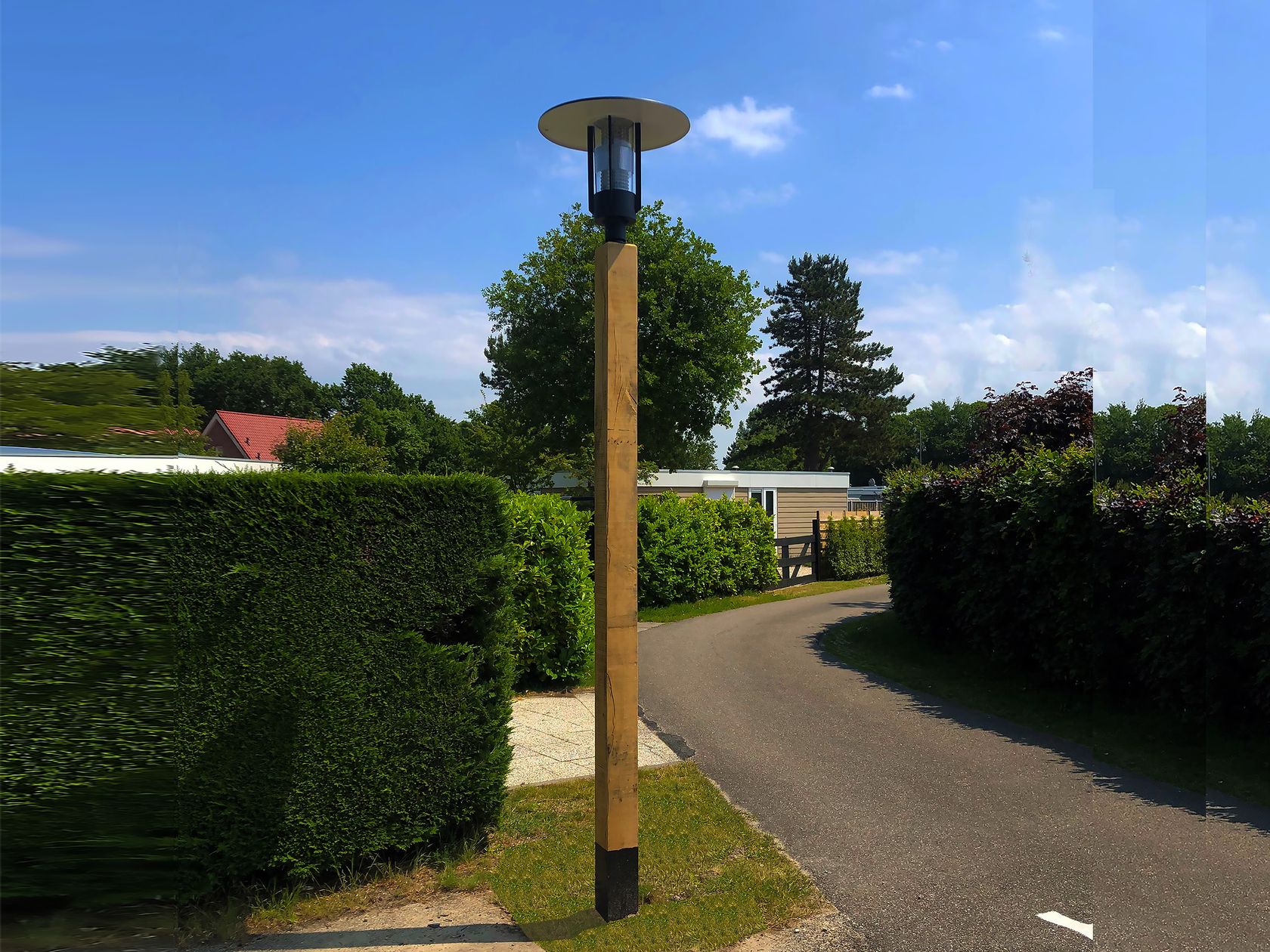 PILA Street lamp By Timberlab
