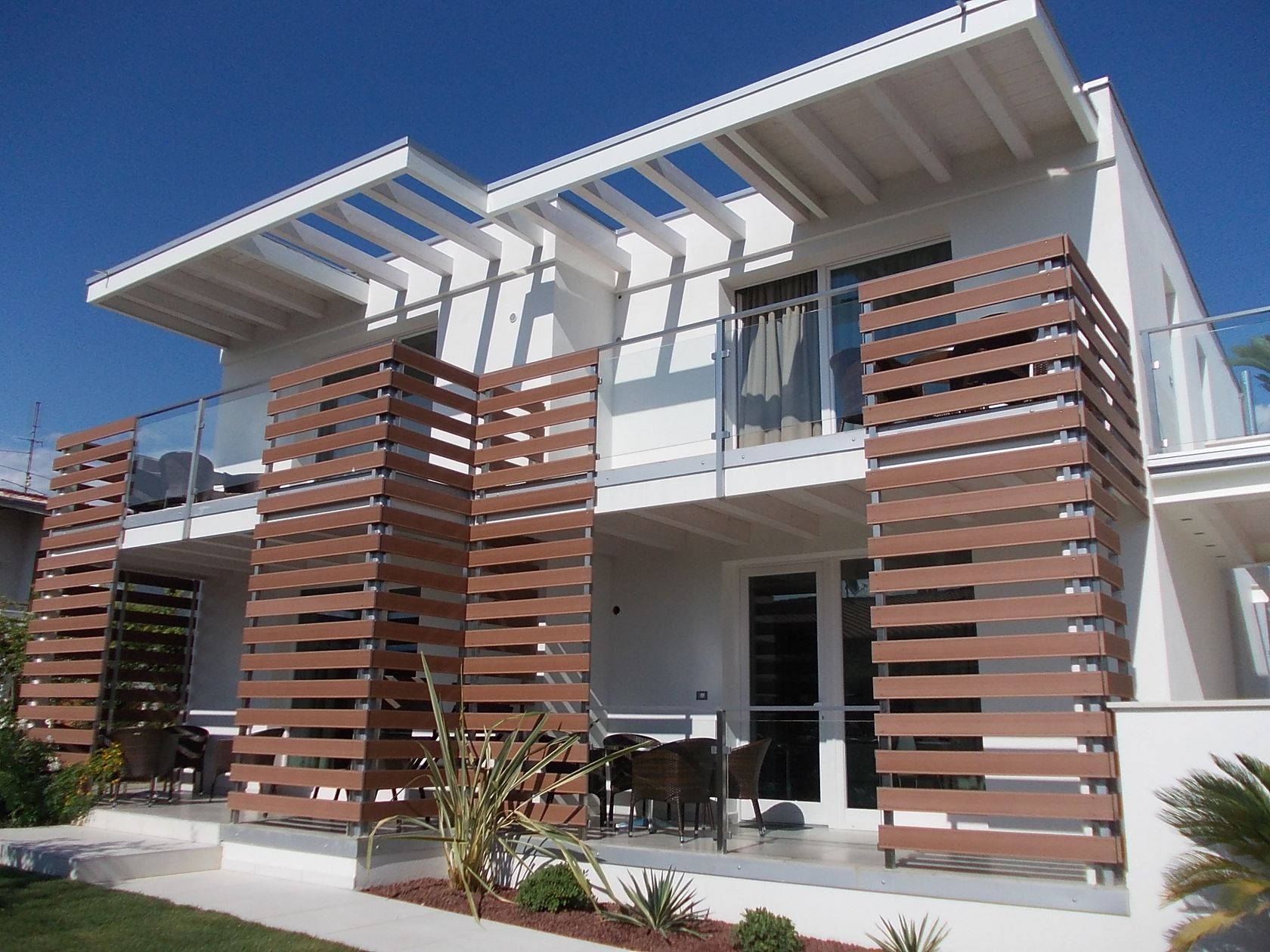 Composite wood profile plus profile 70x38 By plasticWOOD.it