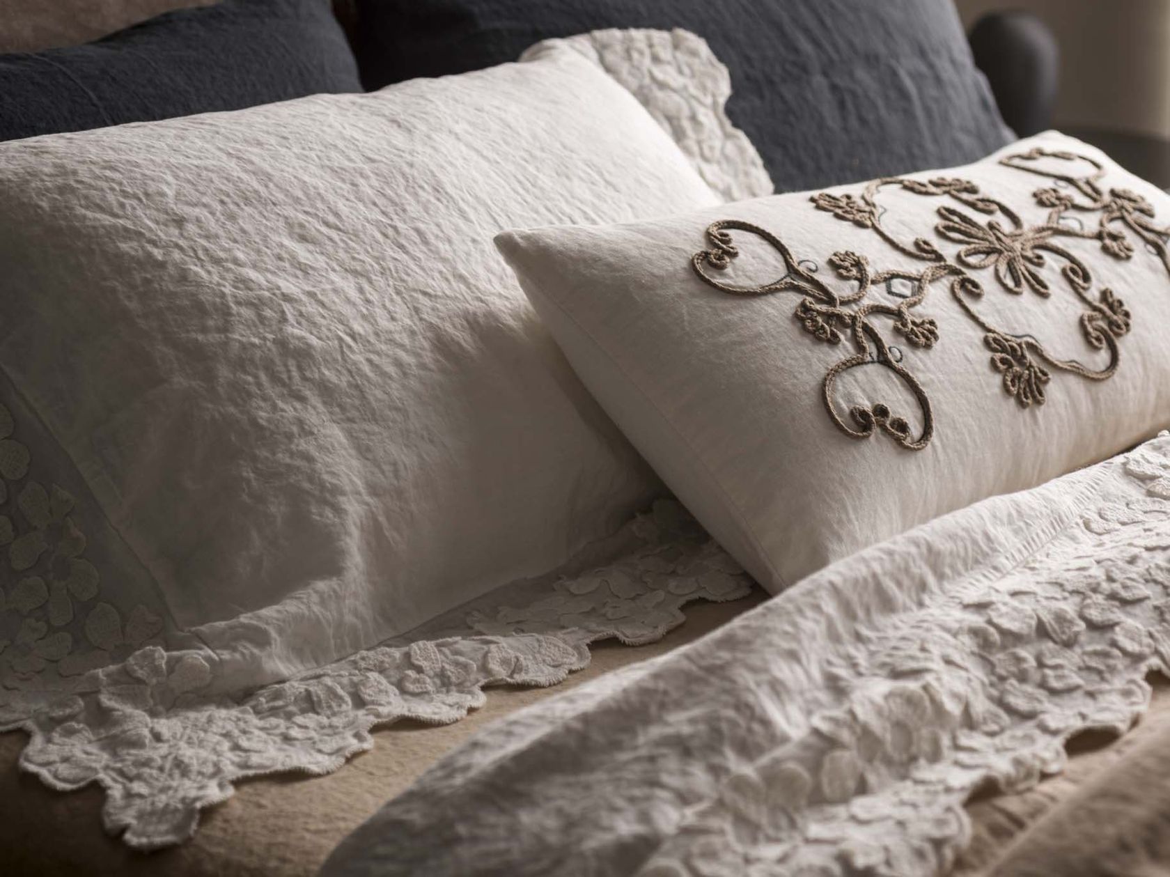 Linen pillow case with floral pattern PRIMULA | Pillow case Decor ...