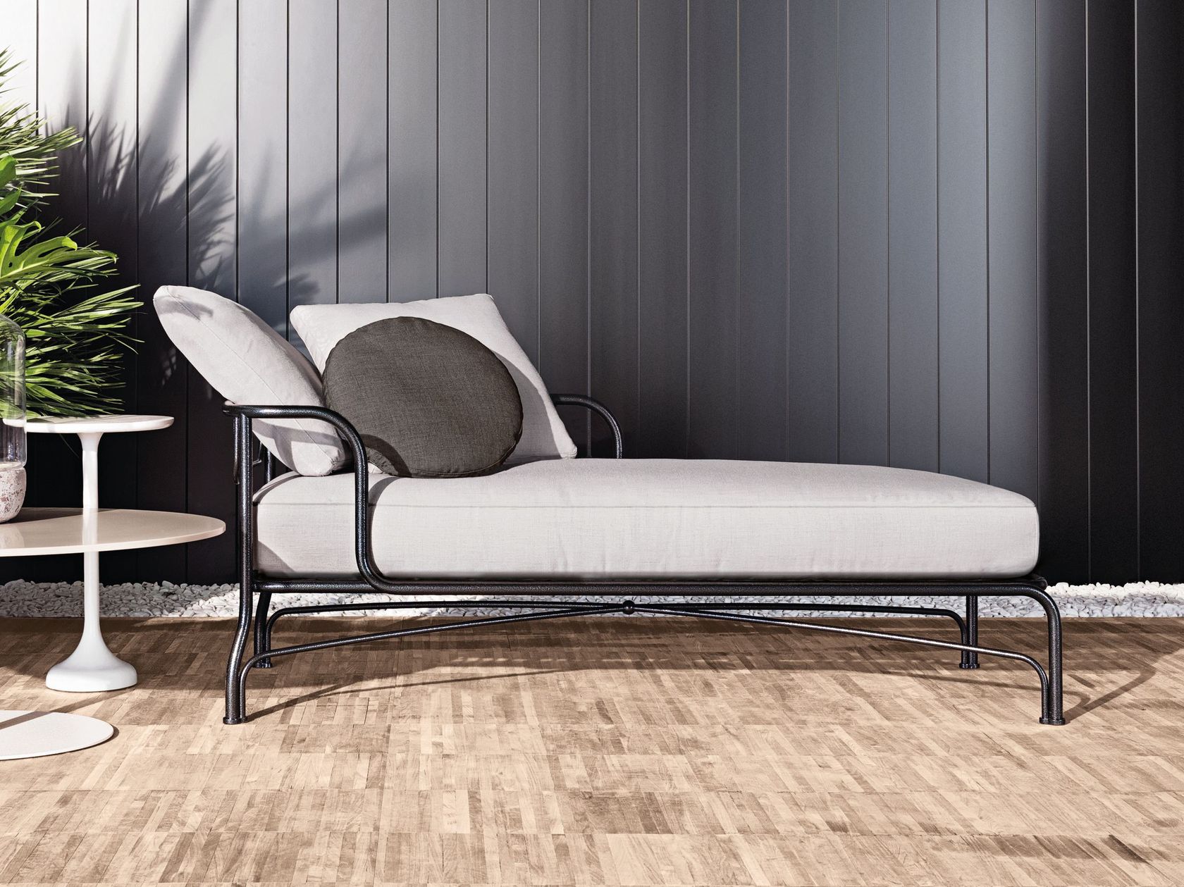 LE PARC CHAISE LONGUE By Minotti