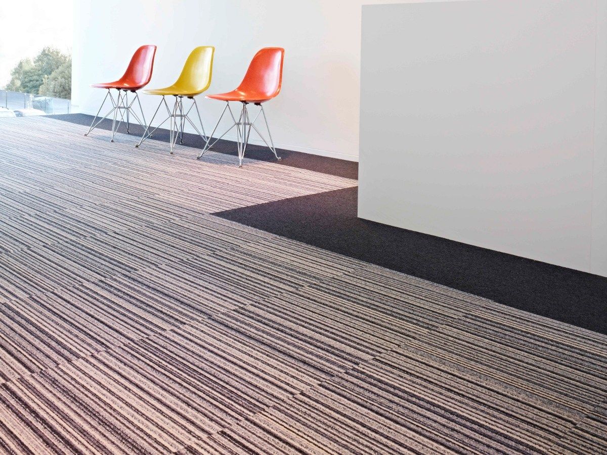 Moquette a quadrotte MODULE FIRST STRIPES By LIUNI