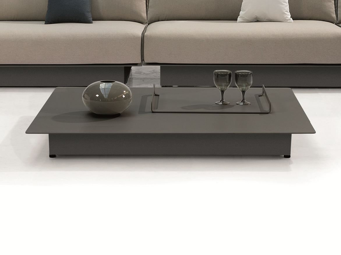 AIR | Coffee table By MANUTTI design Koen Van Extergem