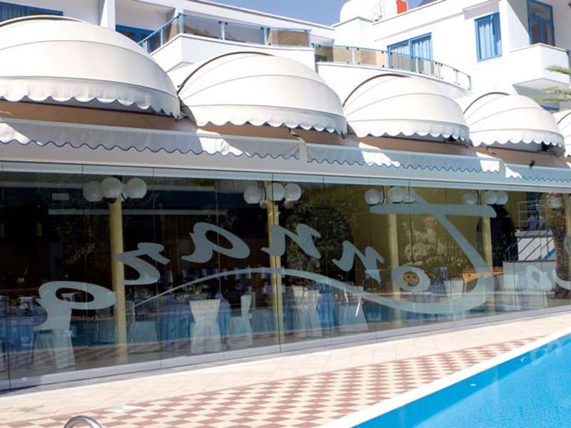 Tempered glass movable partition walls PMC - CRYSTAL By ANAUNIA