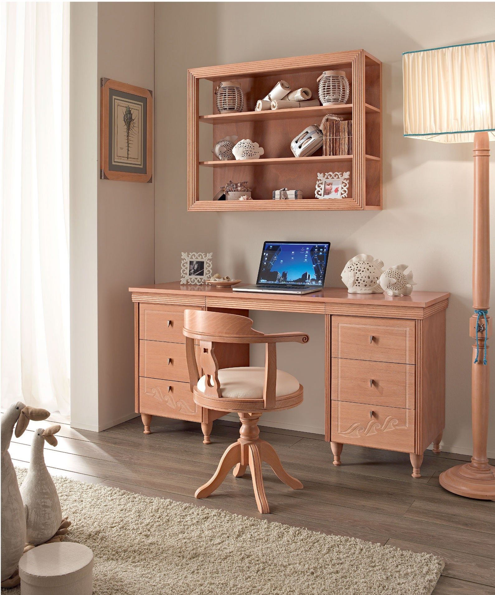 ONDA | Kids writing desk By Caroti