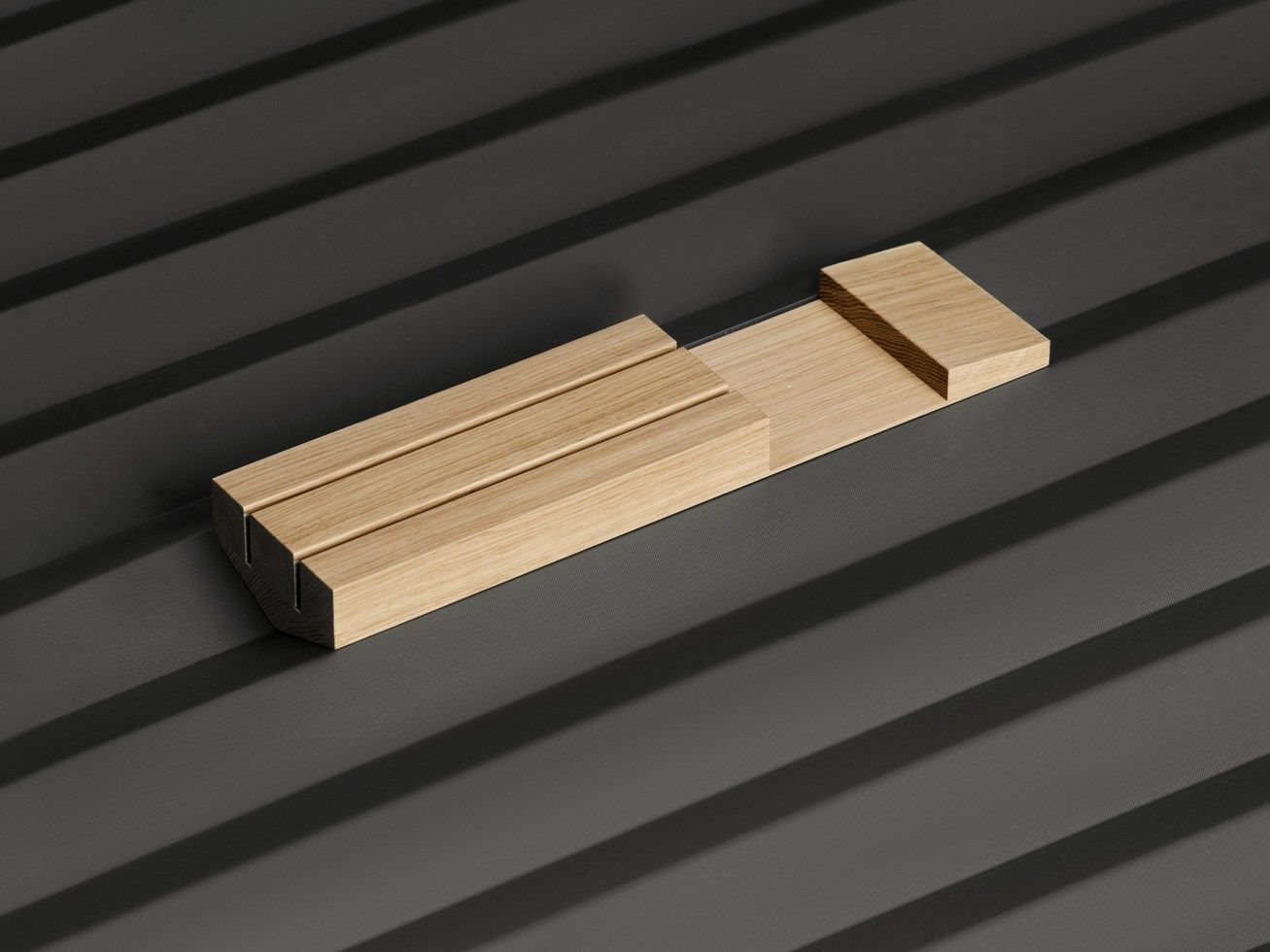 B3 INTERIOR SYSTEM | Wooden knife block By Bulthaup