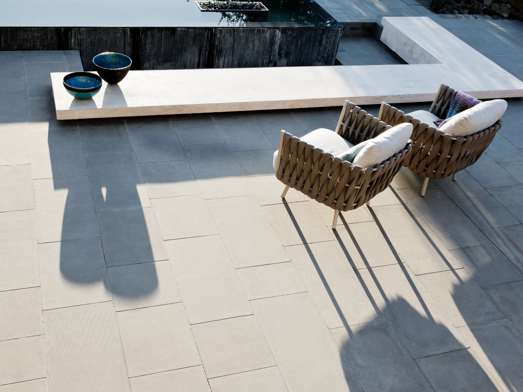 TOSCA Fabric lounge chair with armrests By TRIBÙ