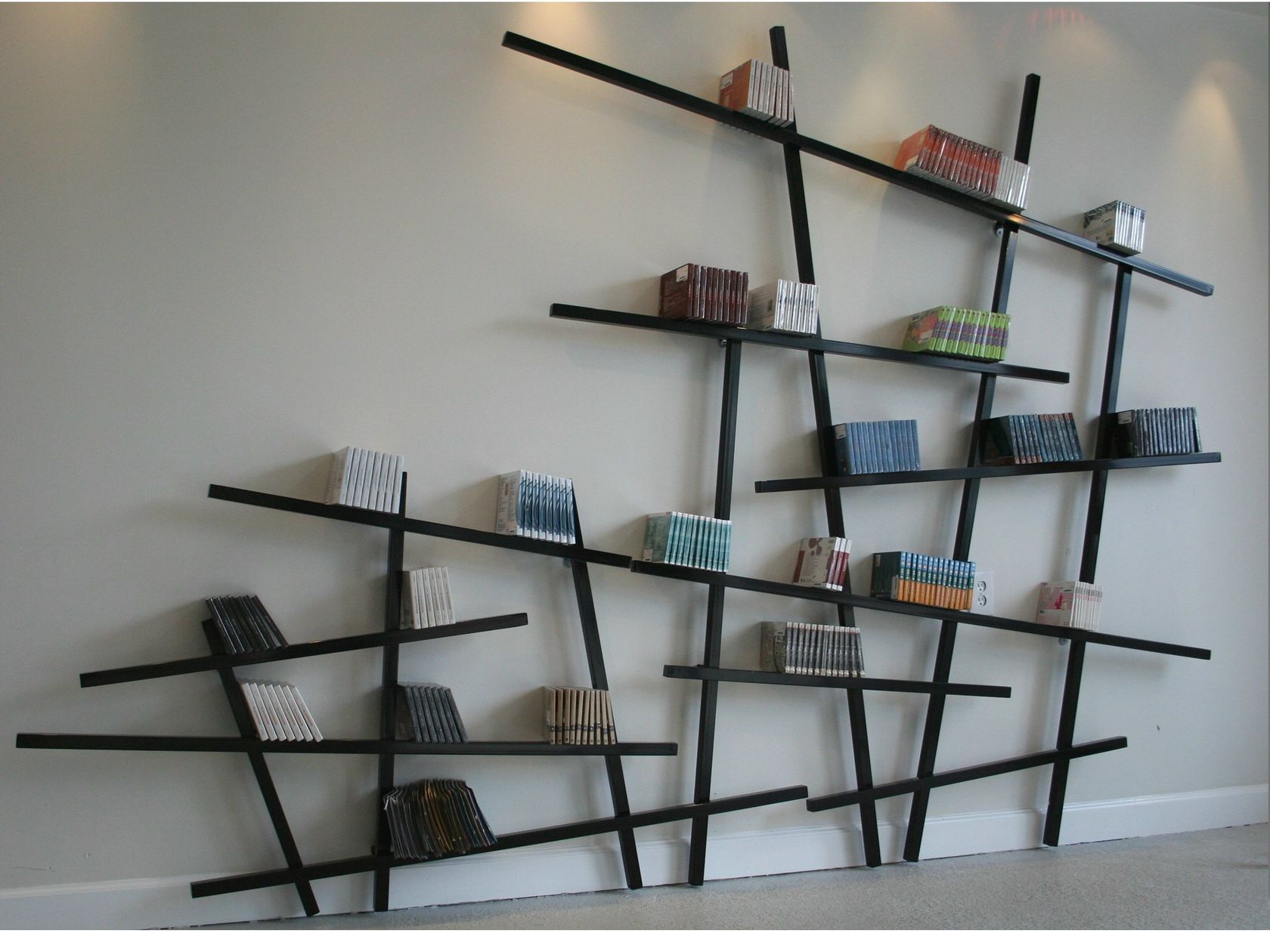 MIKADO bookcase By Compagnie