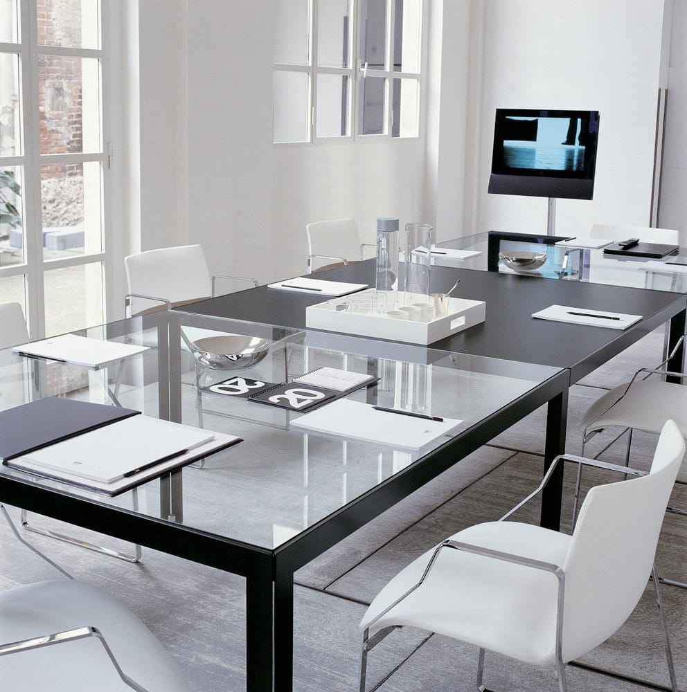 PROGETTO 1 | Meeting table By B&B Italia Project design Monica Armani