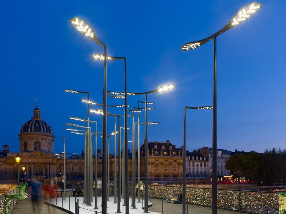 Lampadaire urbain LED en aluminium ALOA By GHM-ECLATEC design Jean ...