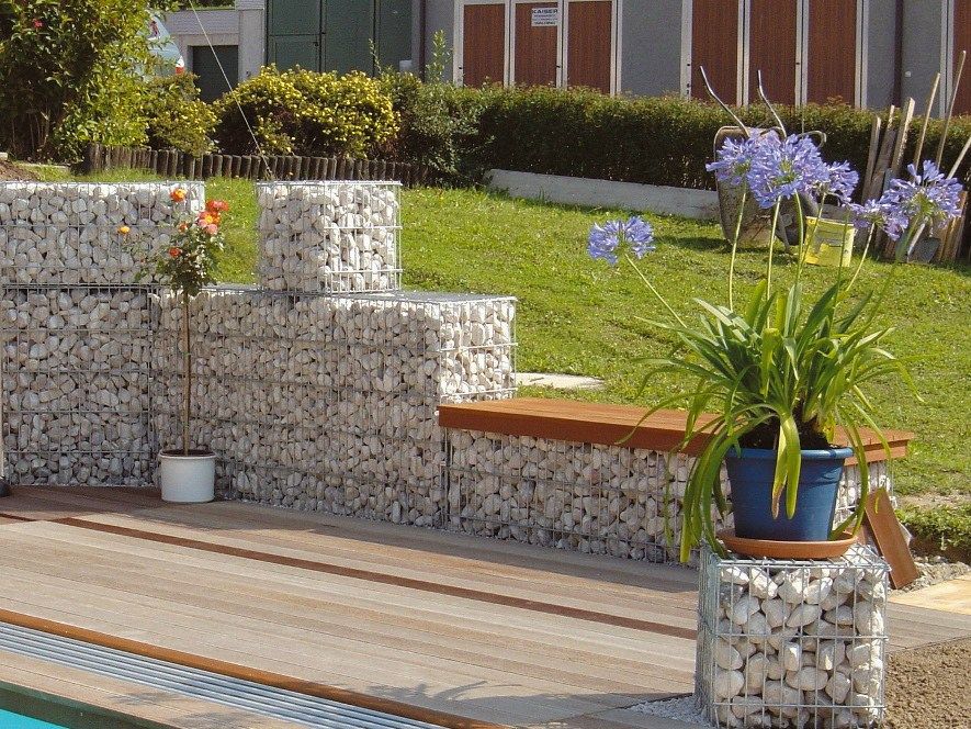 Electrically welded mesh Gabion and mesh for river, mountain and sea ...