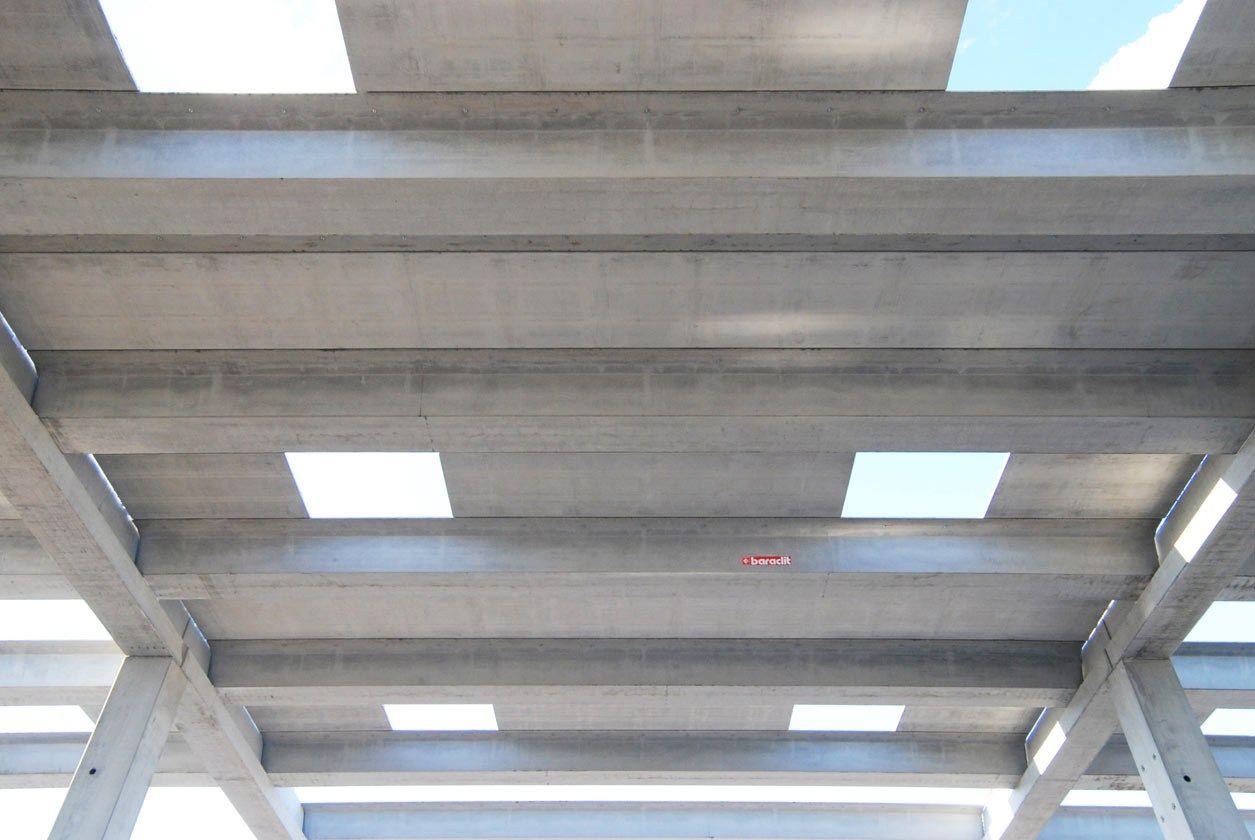 Precast reinforced concrete roof IPERSOL By Baraclit
