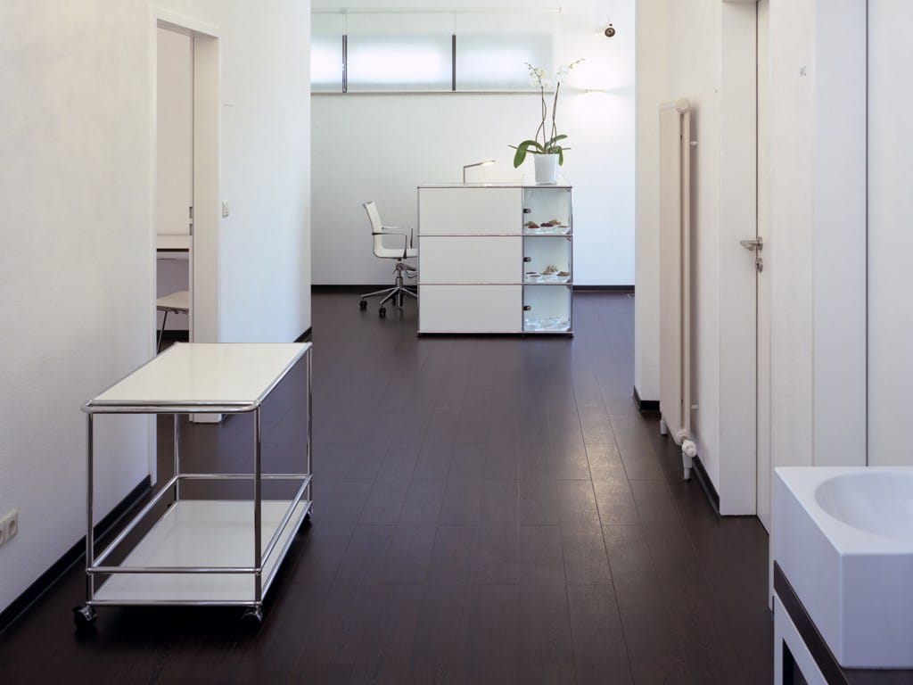 USM HALLER CREDENZA AS OFFICE STORAGE | Armoire de bureau By USM design ...