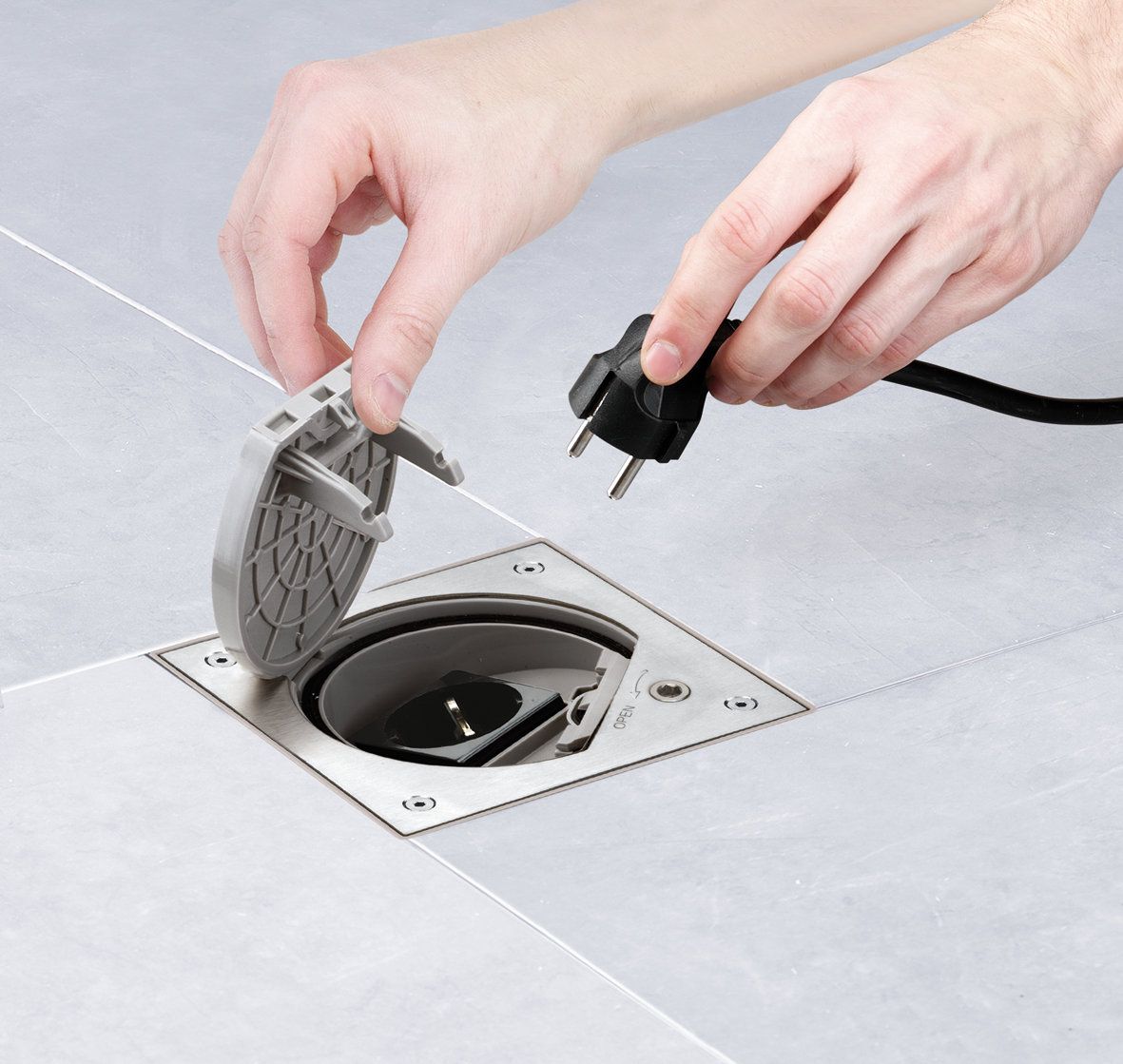 Concealed electrical outlet Concealed electrical outlet By Simon Urmet