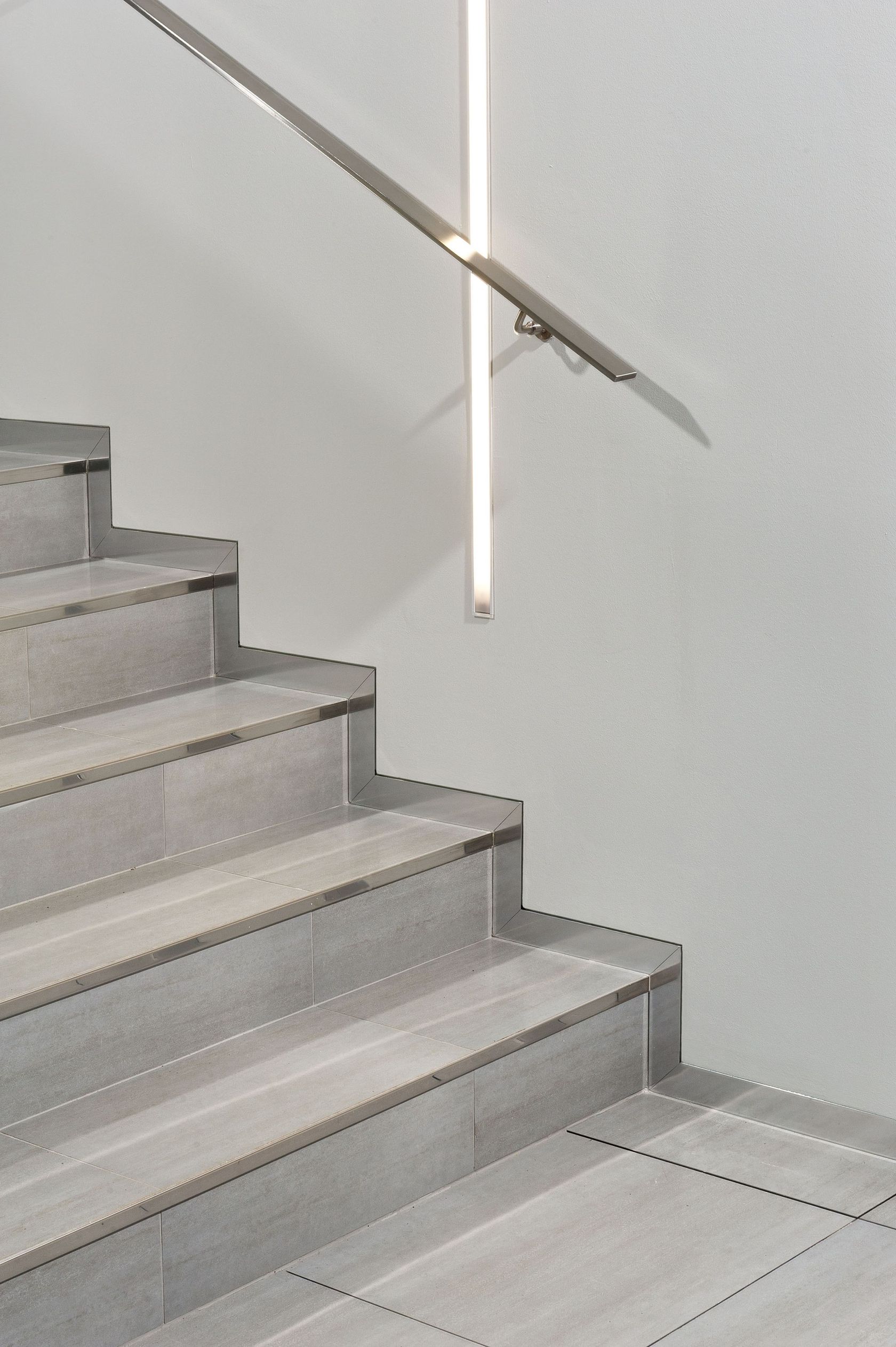 PROSKIRTING CHANNEL Aluminium skirting board By PROGRESS PROFILES