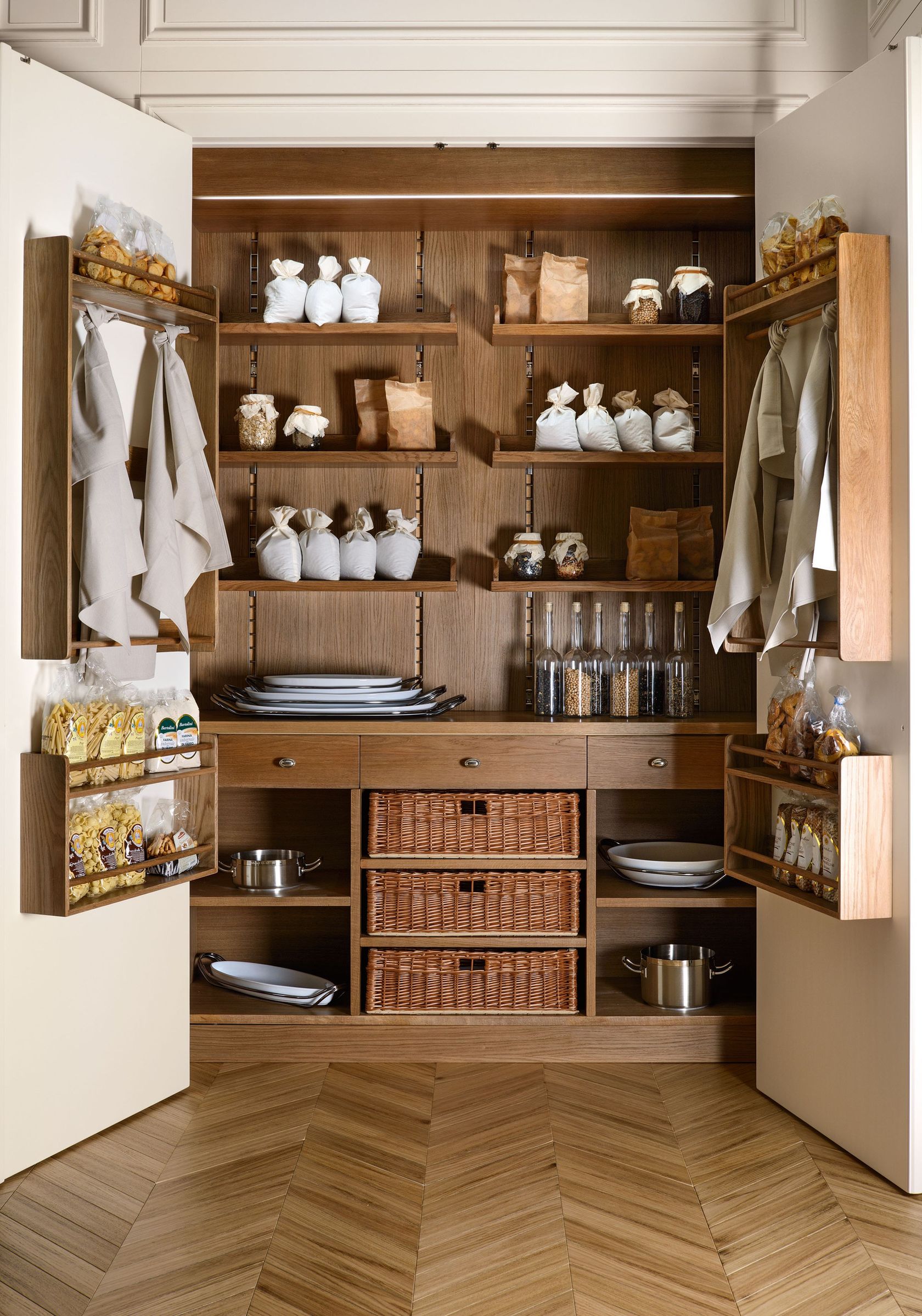 FLORAL | Fitted kitchen By L'Ottocento