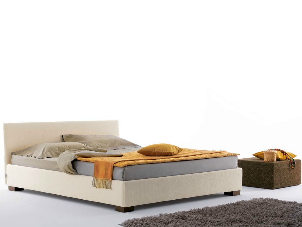 FIGI | Double bed By Casamania & Horm