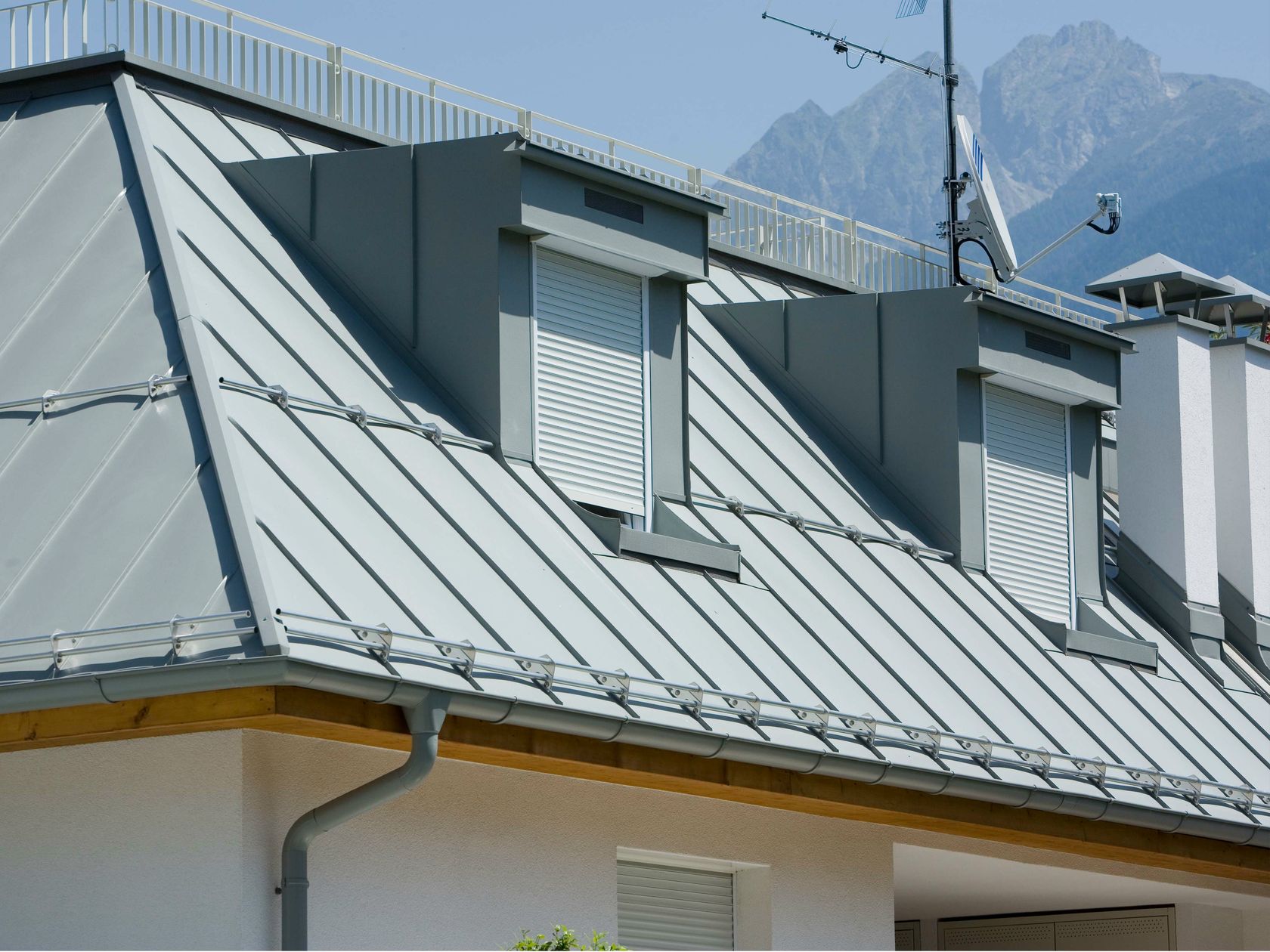 Sistema smaltimento acque Grondaia in alluminio By PREFA ITALIA