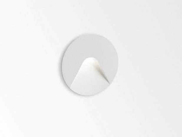 LOGIC MINI LED wall-mounted steplight By Delta Light