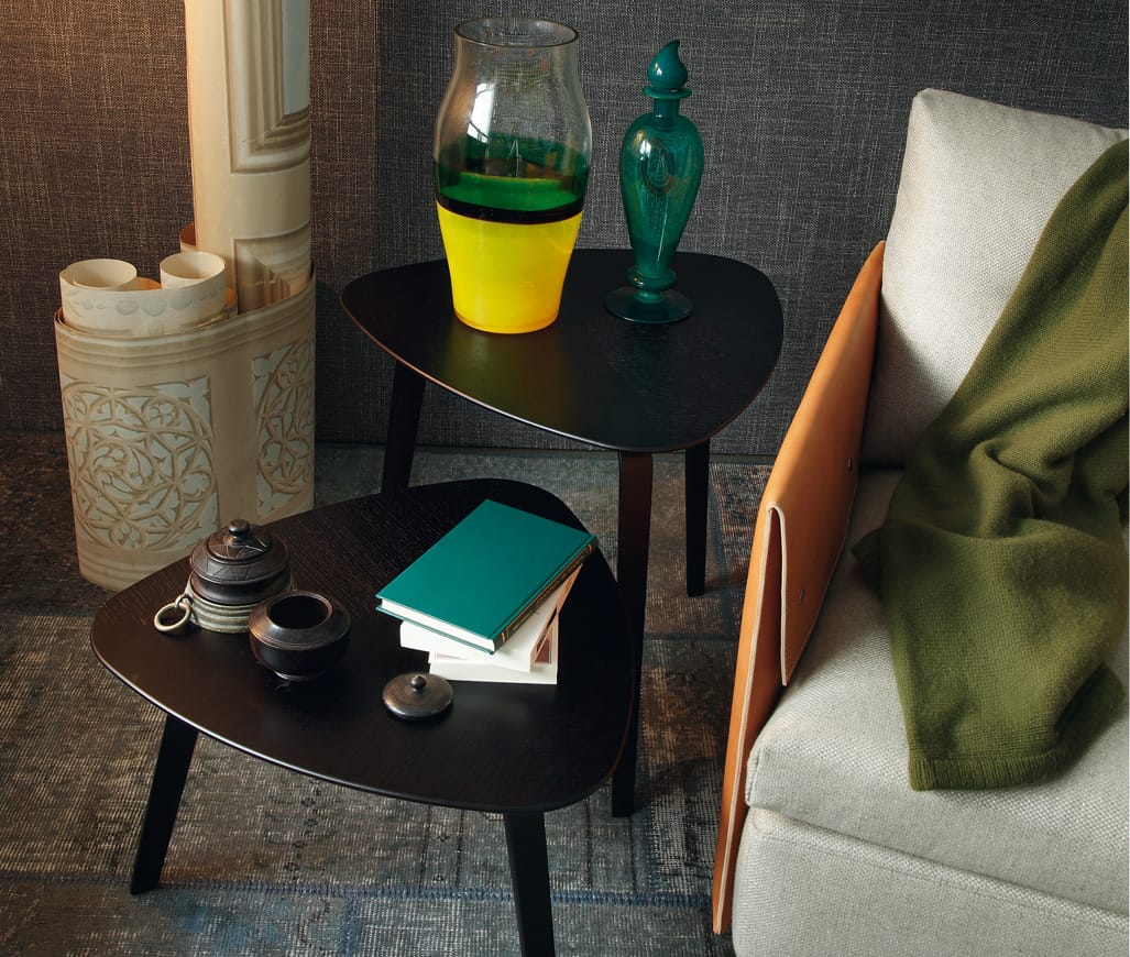 FIORILE Triangular ash coffee table By Poltrona Frau | design Roberto Lazzeroni