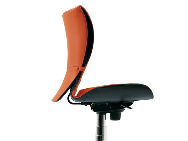 BRIEF | Task chair By Poltrona Frau