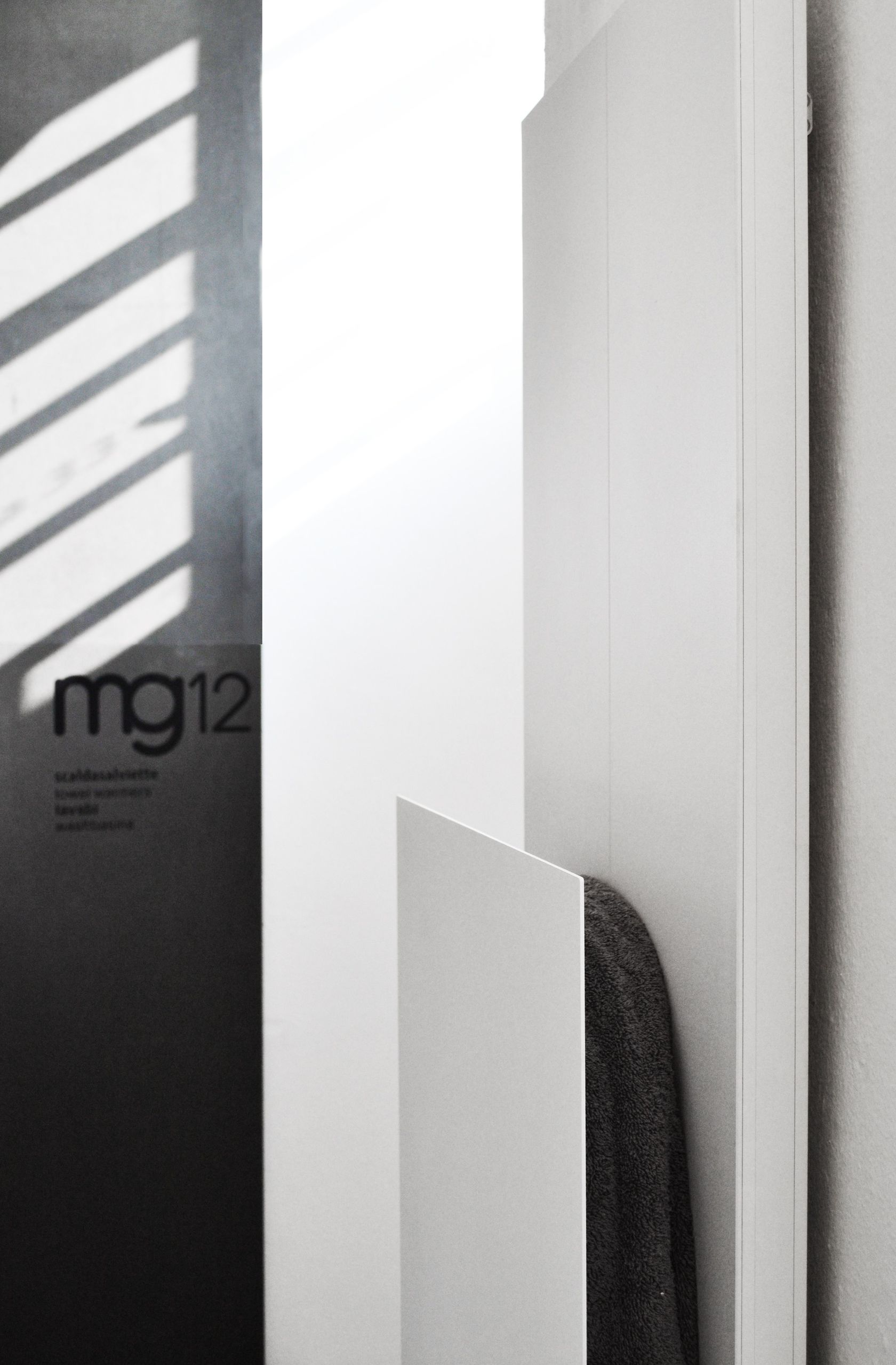 RECTANGLE | Decorative radiator Dual energy aluminium towel warmer By ...