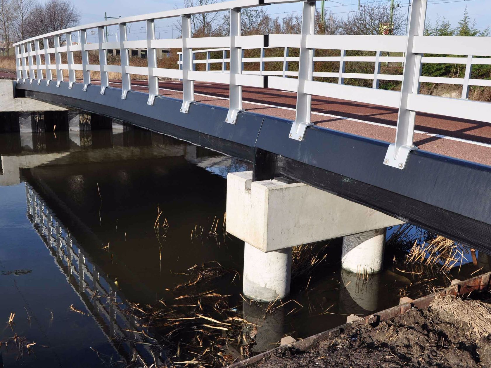 FIBRE REINFORCED PLASTIC BRIDGES Bridge and modular pontoon By Janson ...